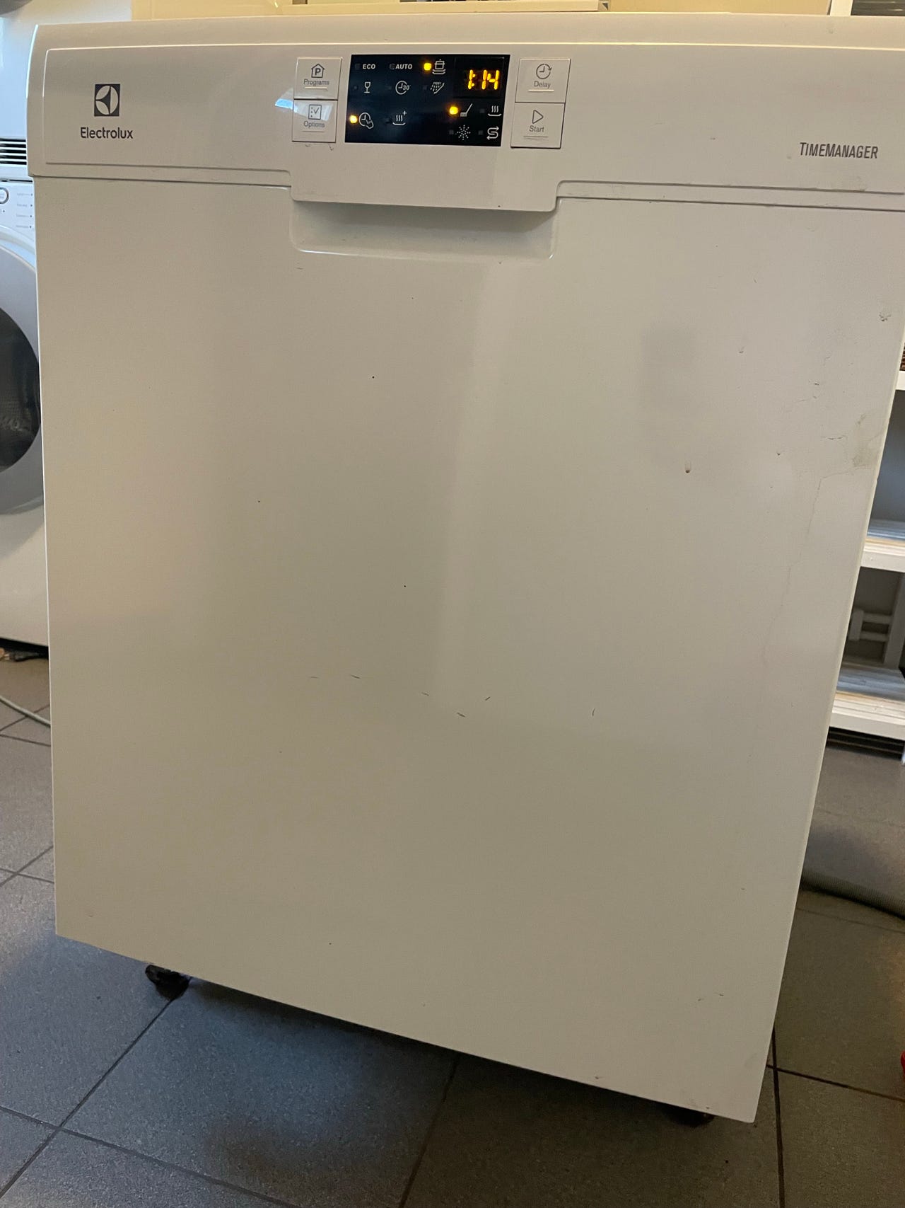 Electrolux astianpesukone tason alle | Tori