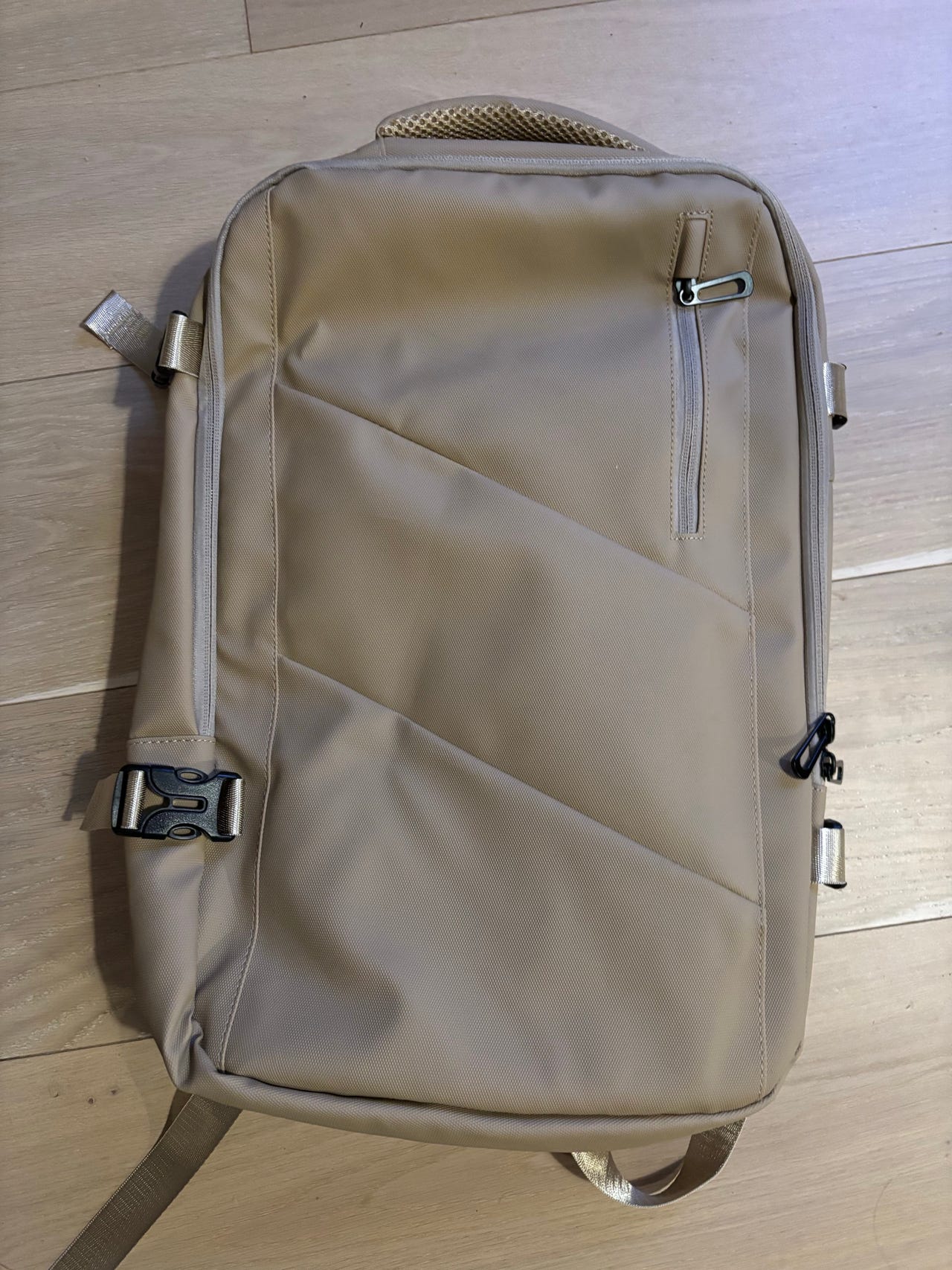 Reppu - Matka reppu - travelling bag KHAKI-väri Khaki color | Tori