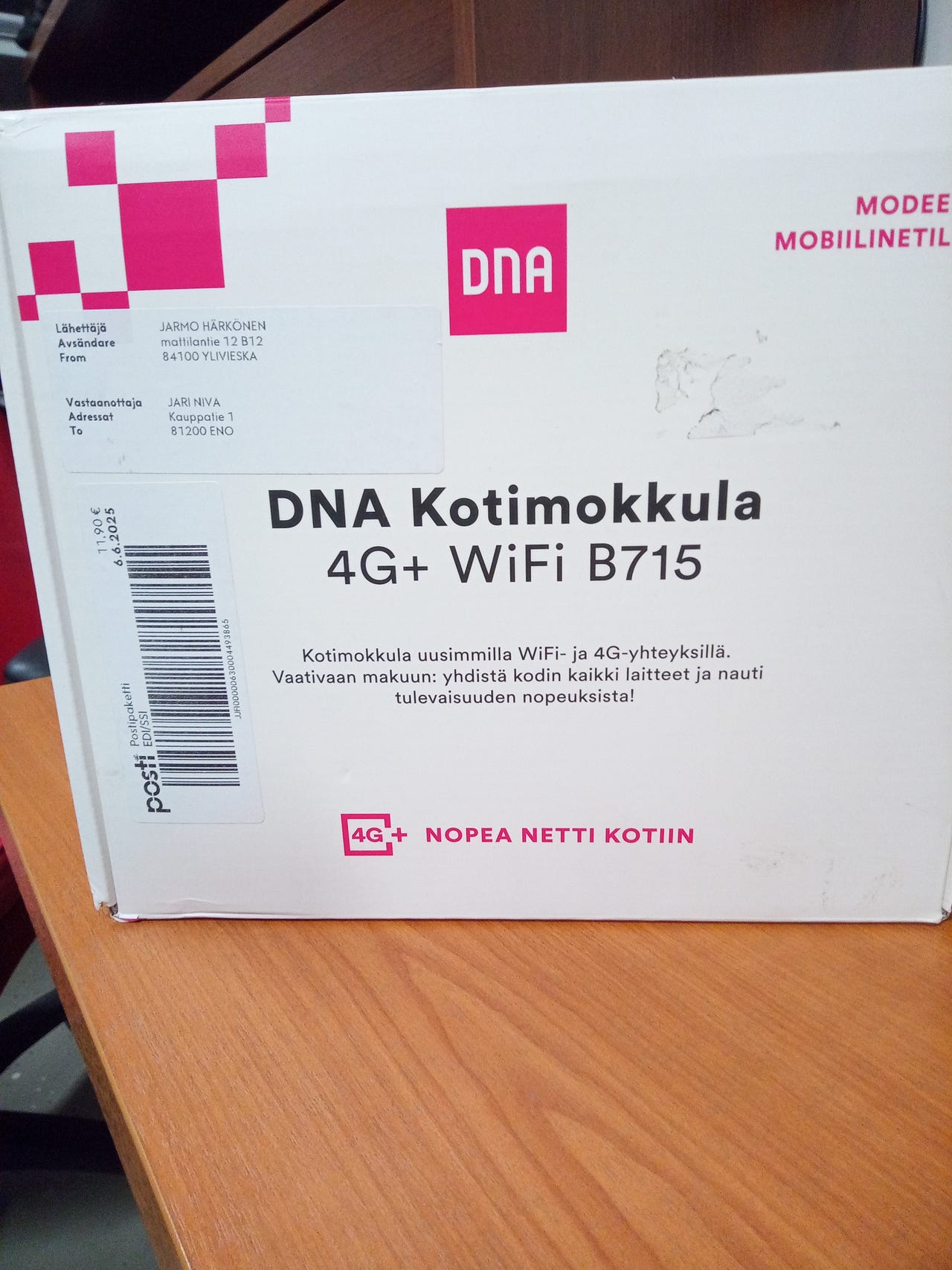 DNA Kotimokkula 4G+ WiFi B715 reititin | Tori