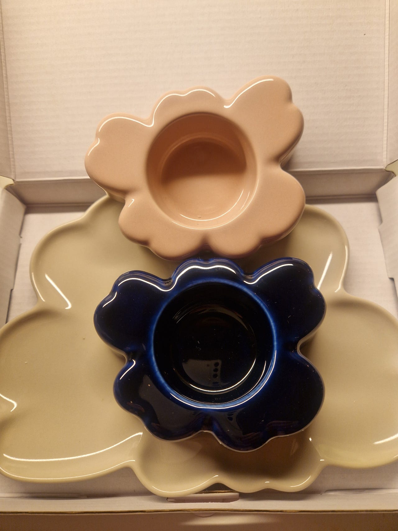 Shape lautanen ja tuikut | Tori