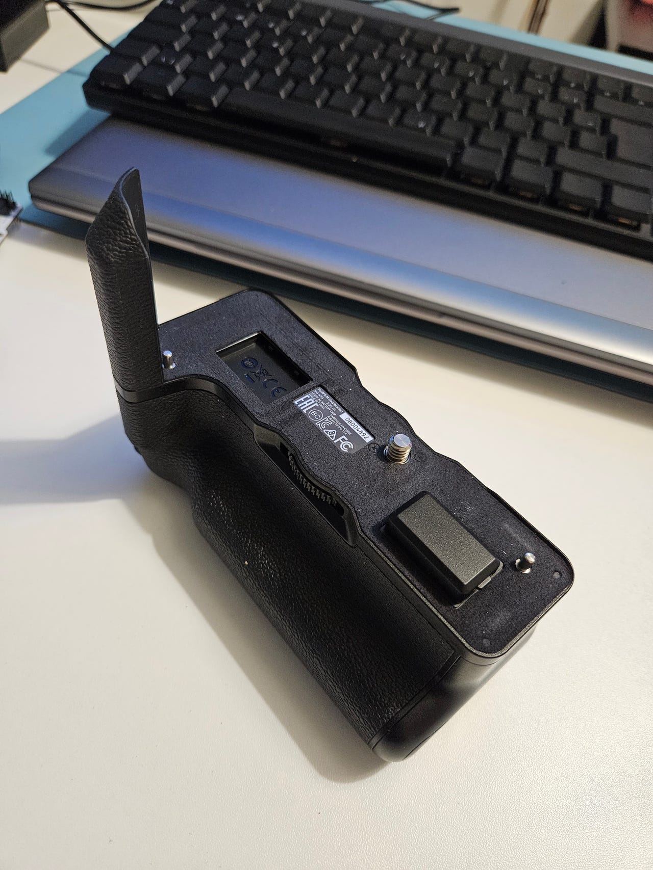 VG-XT4 Fujifilm battery grip for X-T4 | Tori