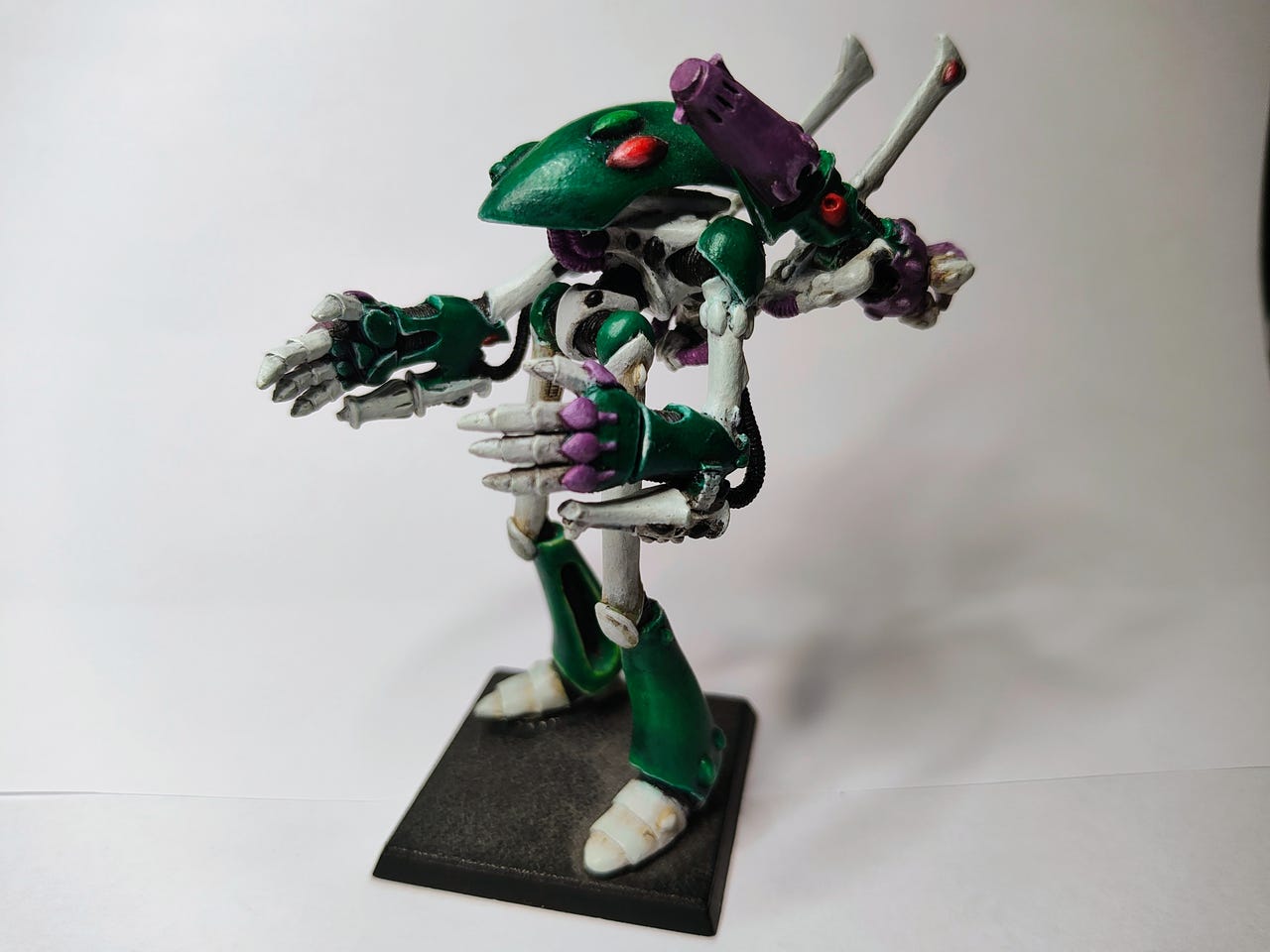 Warhammer 40K Eldar Dreadnought | Tori
