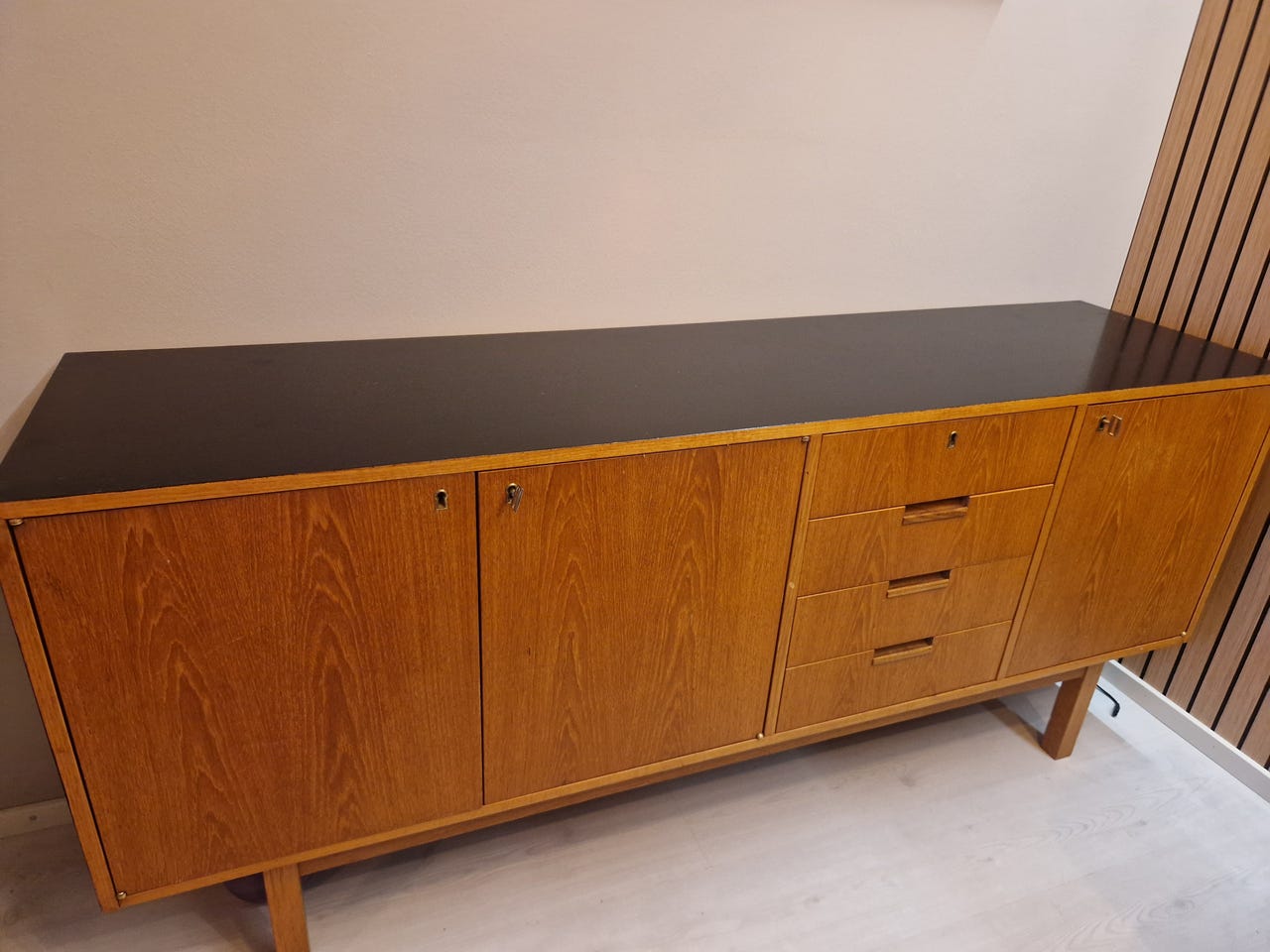 Teak-senkki 1960–70 luku Huwil-lukot + avaimet | Tori