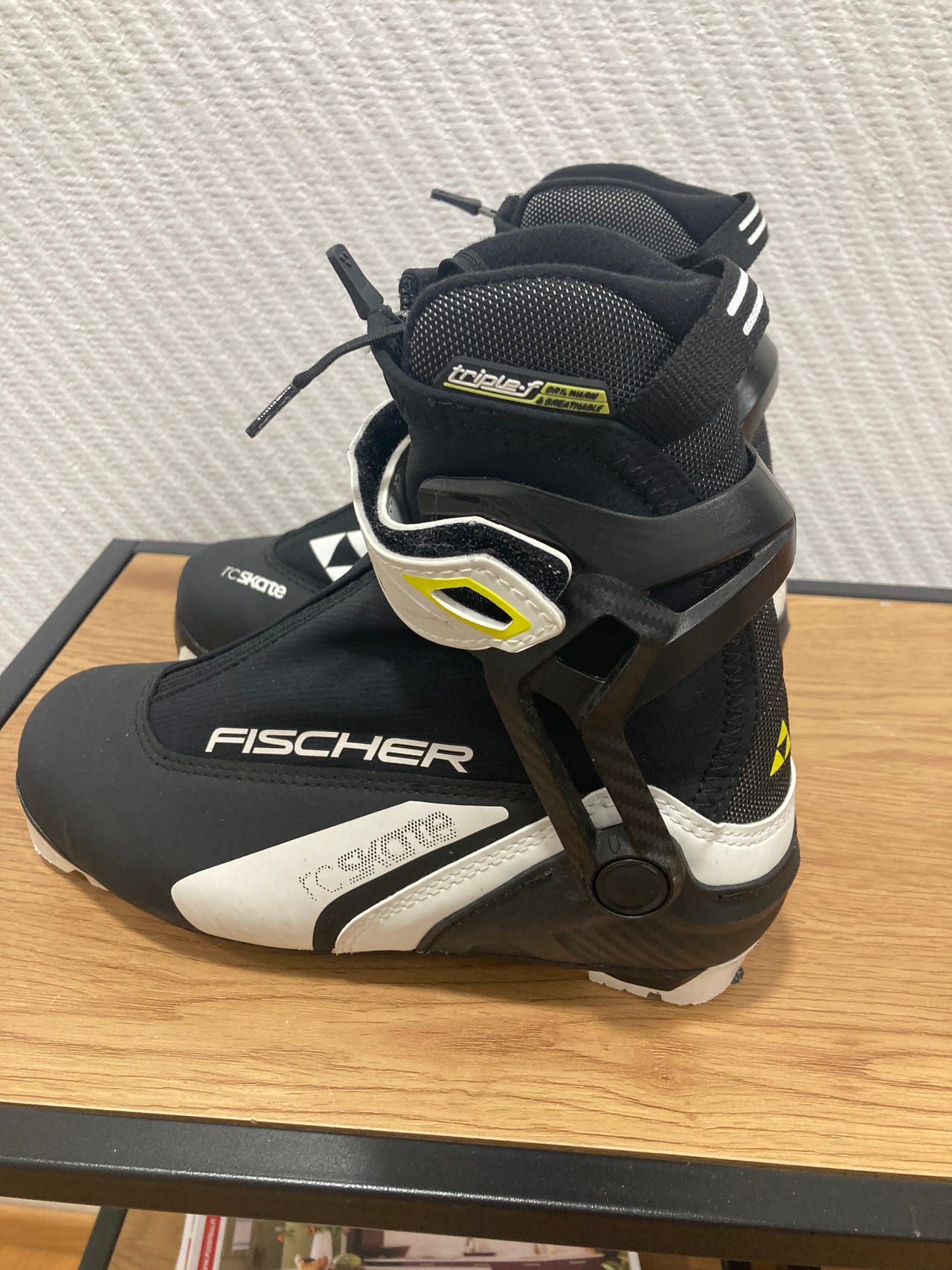 Fischer rc skate luistelumonot mustavalkoinen | Tori