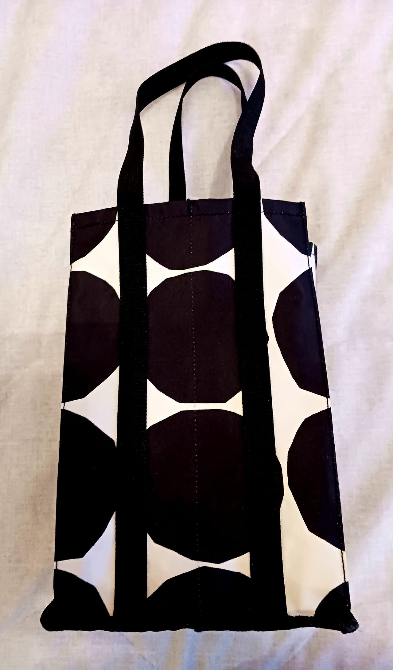 Marimekko Pienet Kivet kassi/kori musta-valkoinen | Tori