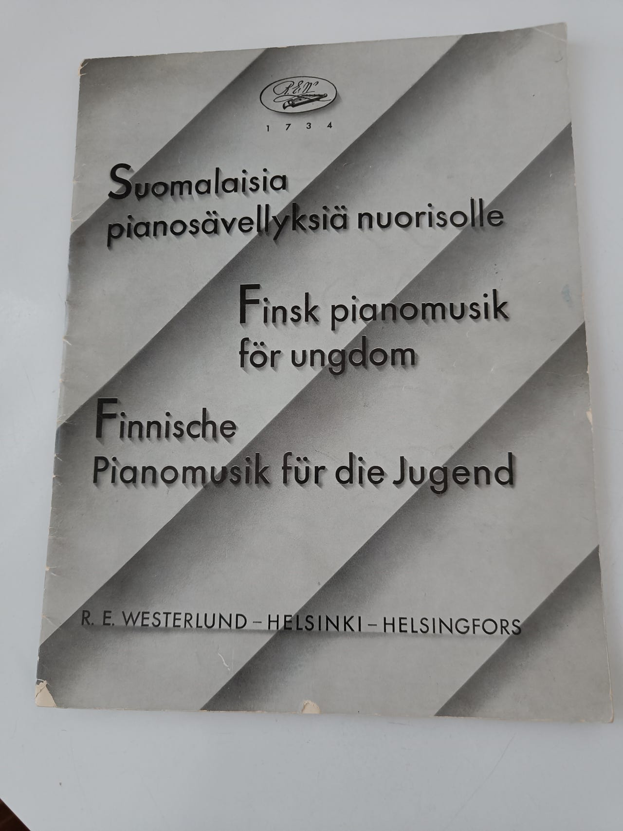 Nuotti vihko Suomalaisia piano sävellyksiä nuorisolle | Tori