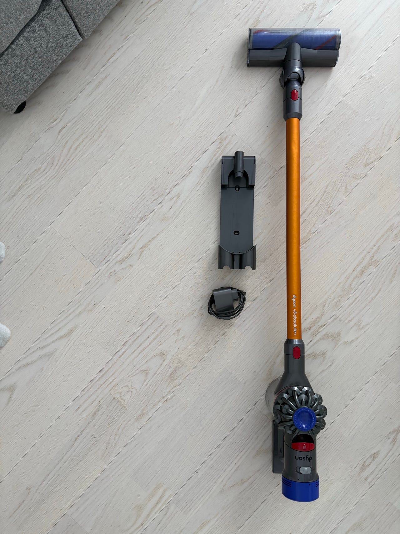 Dyson pölynimuri langaton V8 | Tori