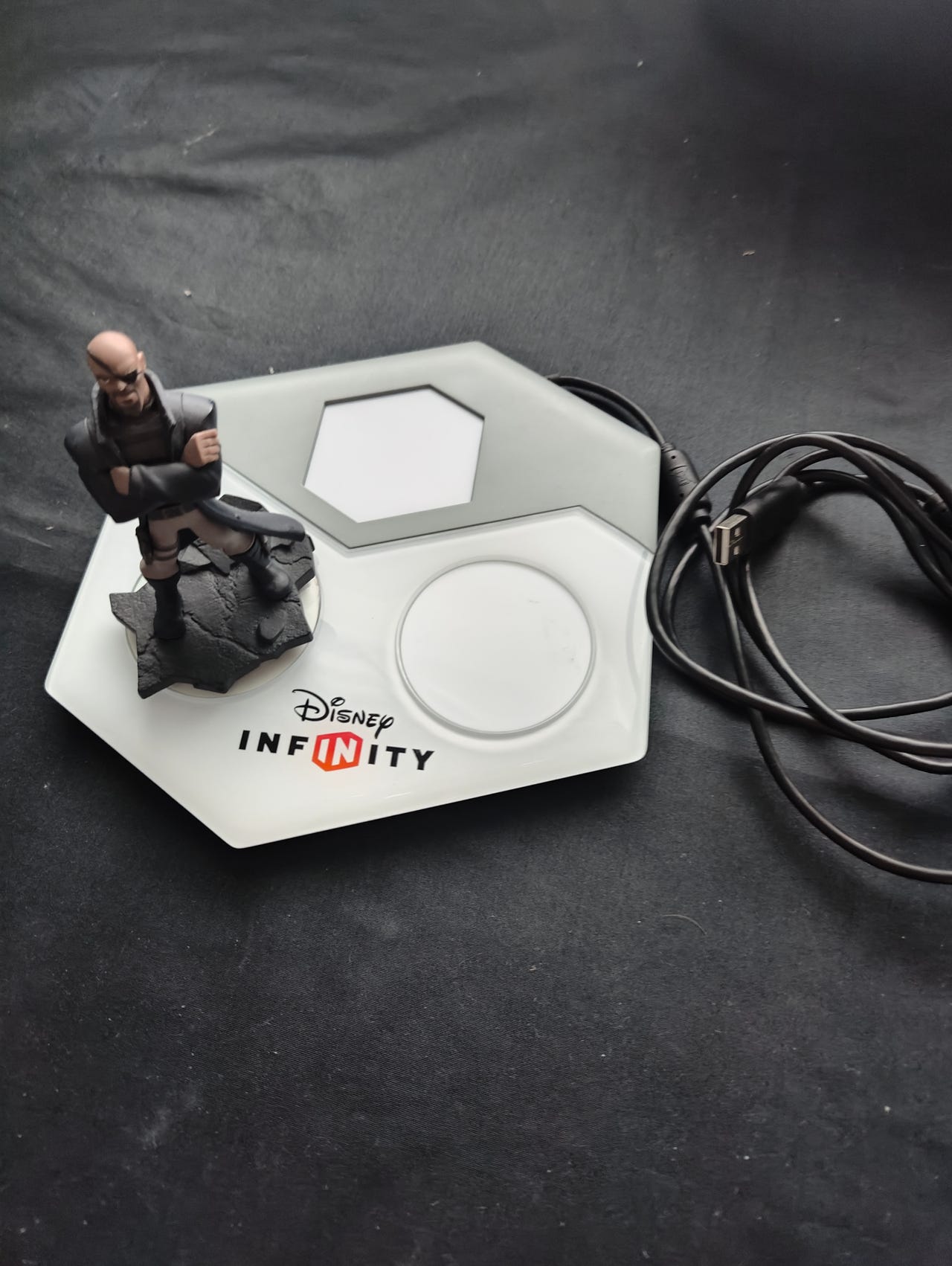 Disney Infinity Portal Base + hahmo | Tori