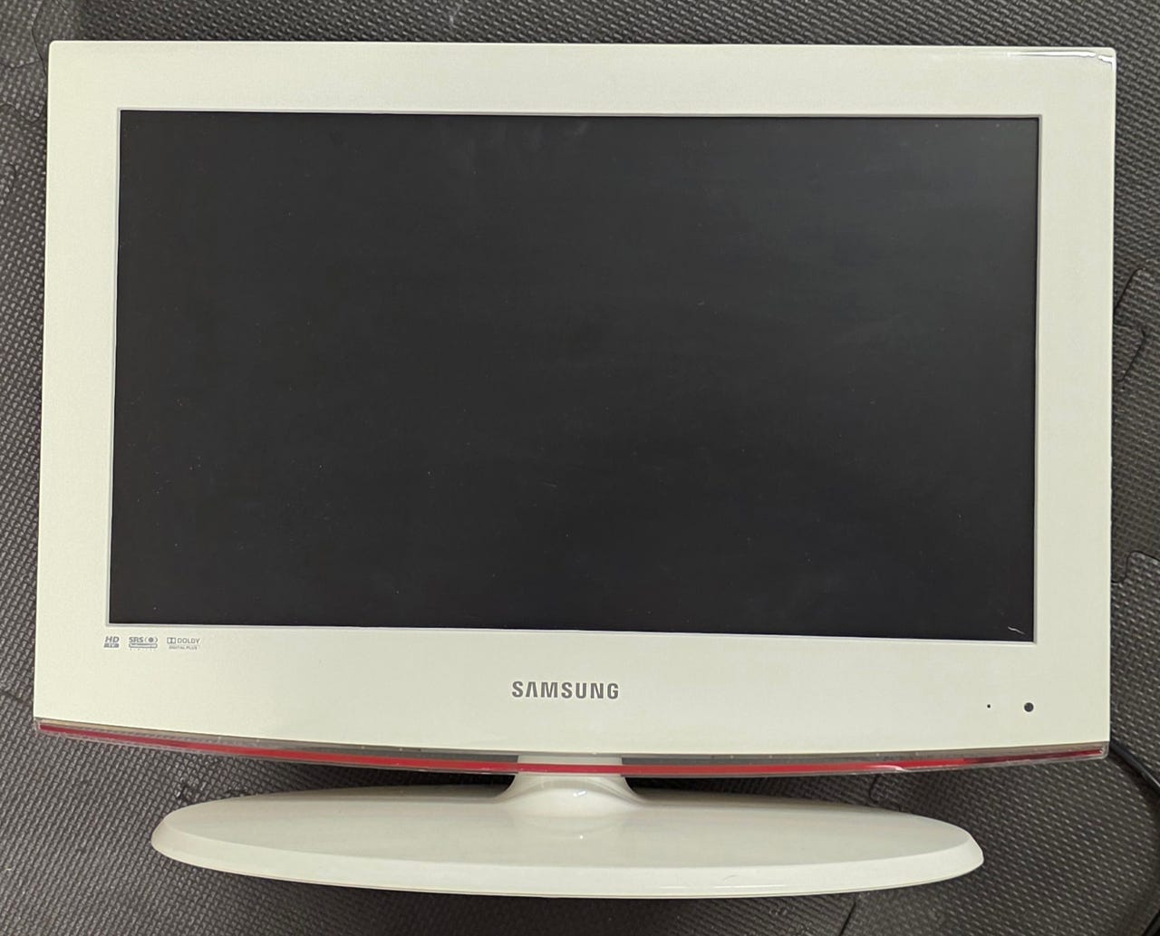 22" Samsung tv | Tori