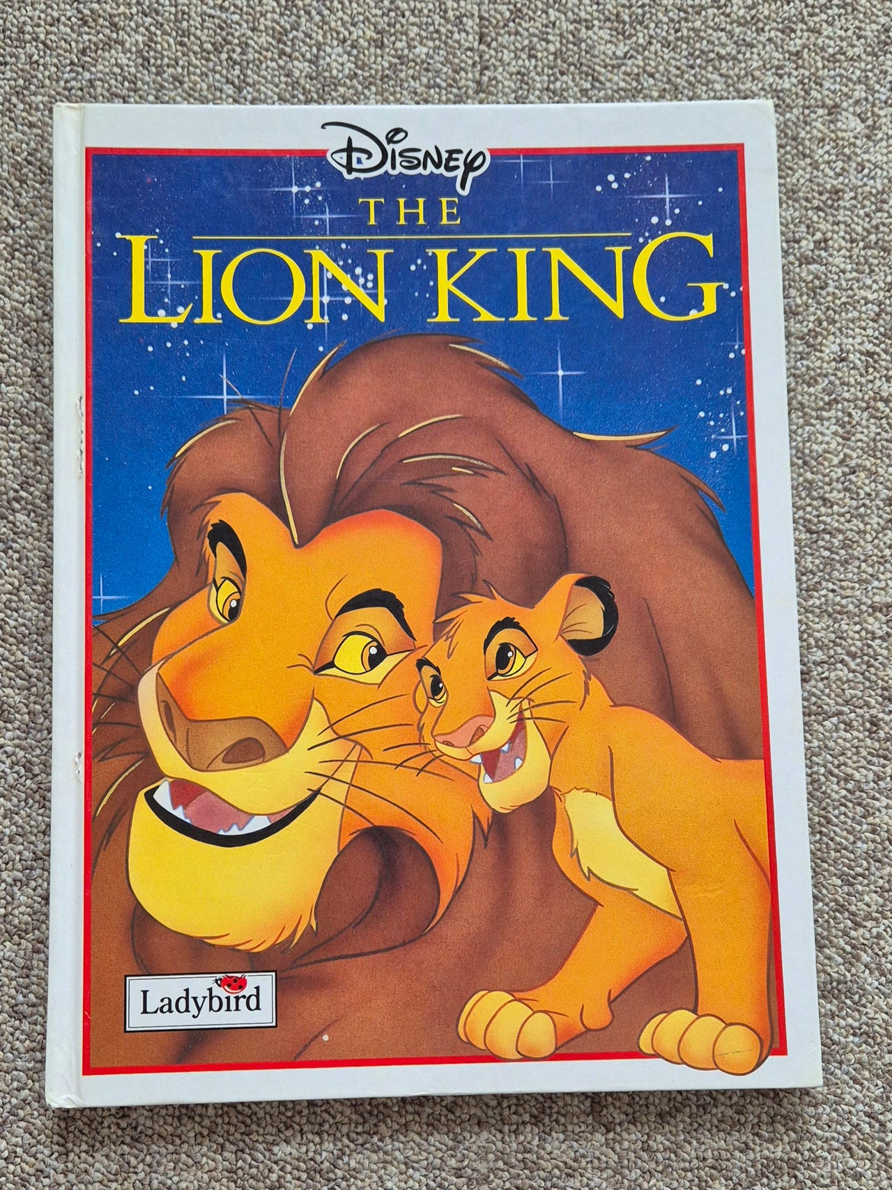 The Lion King lastenkirja, englanniksi | Tori