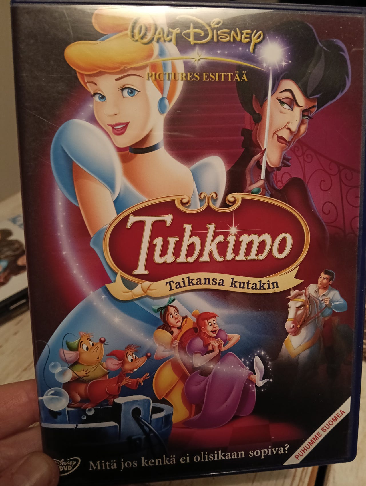 Tuhkimo - taikansa kutakin DVD | Tori