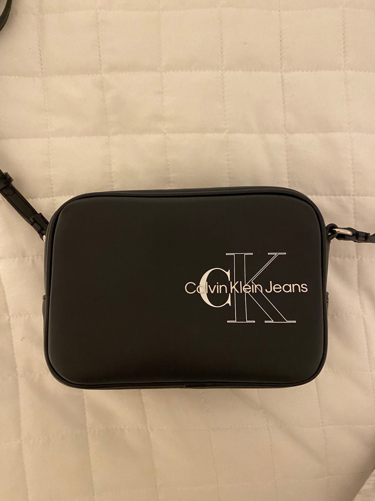 Calvin Klein Jeans -käsilaukku | Tori