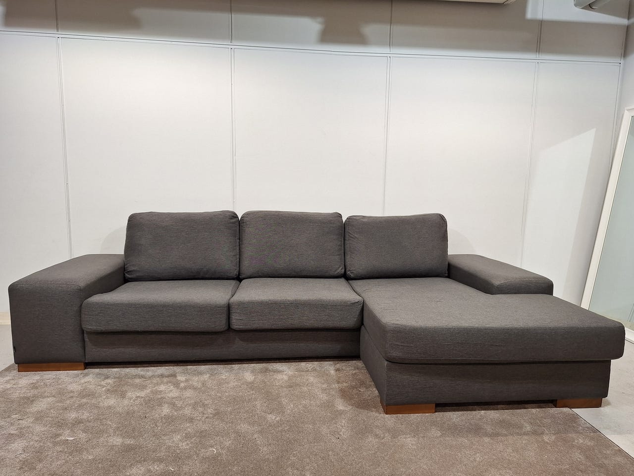 Bellus Divaanisohva / Sohva /Sofa /Ilmainen Toimitus | Tori