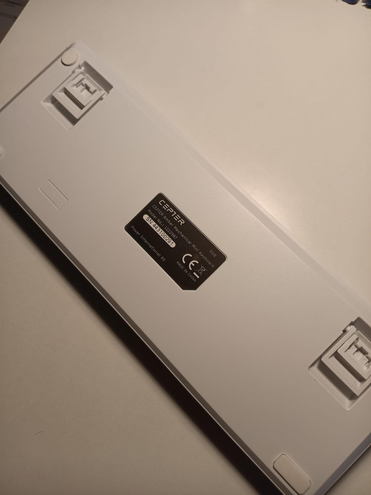 Cepter Amber Mecanical Mini Keyboard | Tori