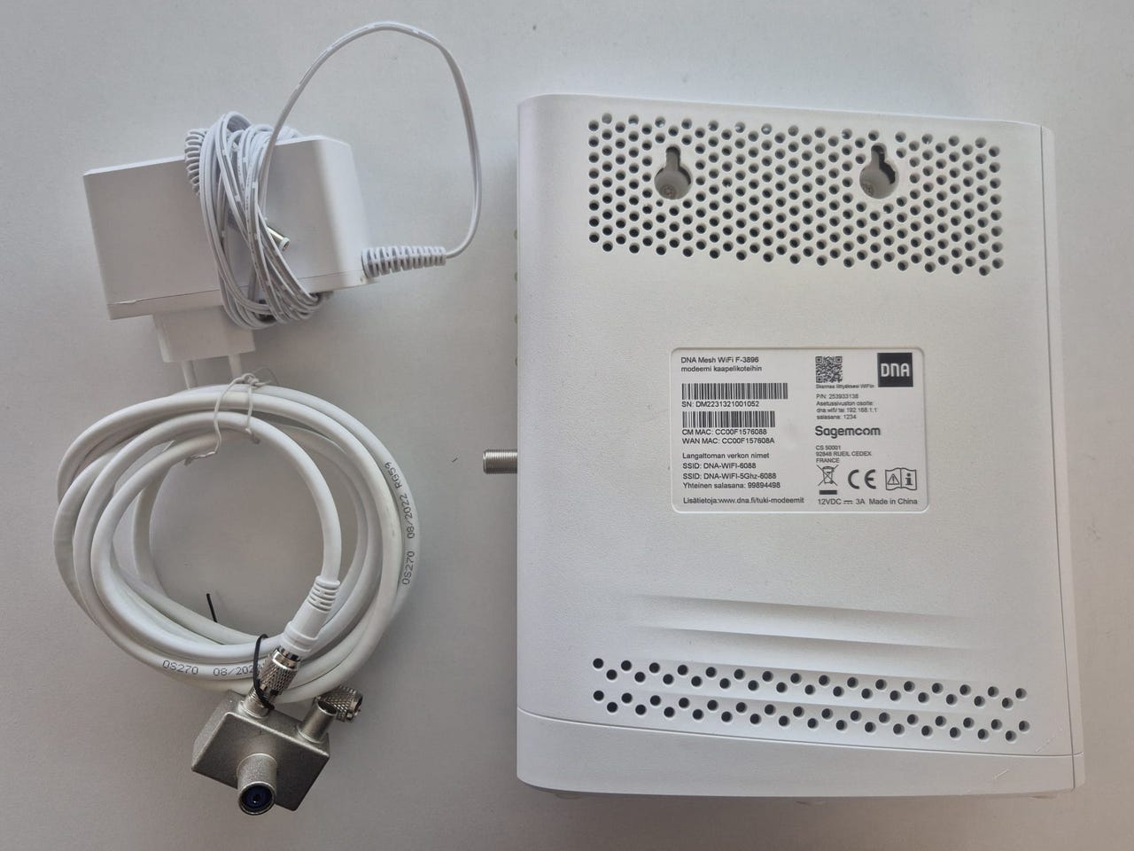 DNA Mesh WiFI F-3896 Kaapelimodeemi | Tori