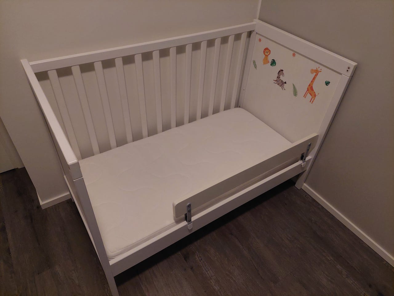 IKEA Sundvik cot + mattress + mattress protectors + fitted cot sheets ...