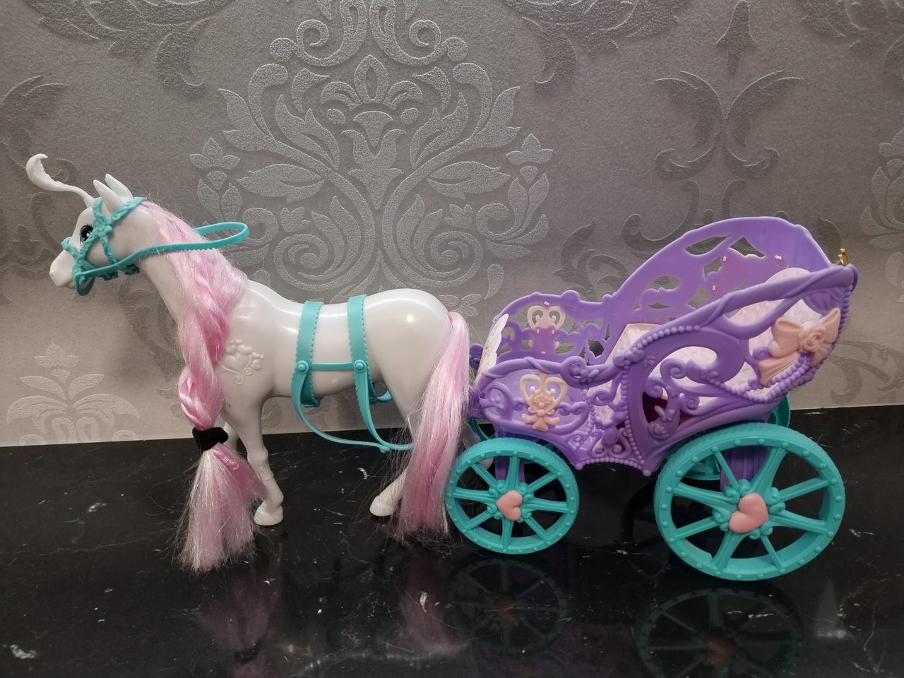 Barbin hevonen ja kärryt | Tori