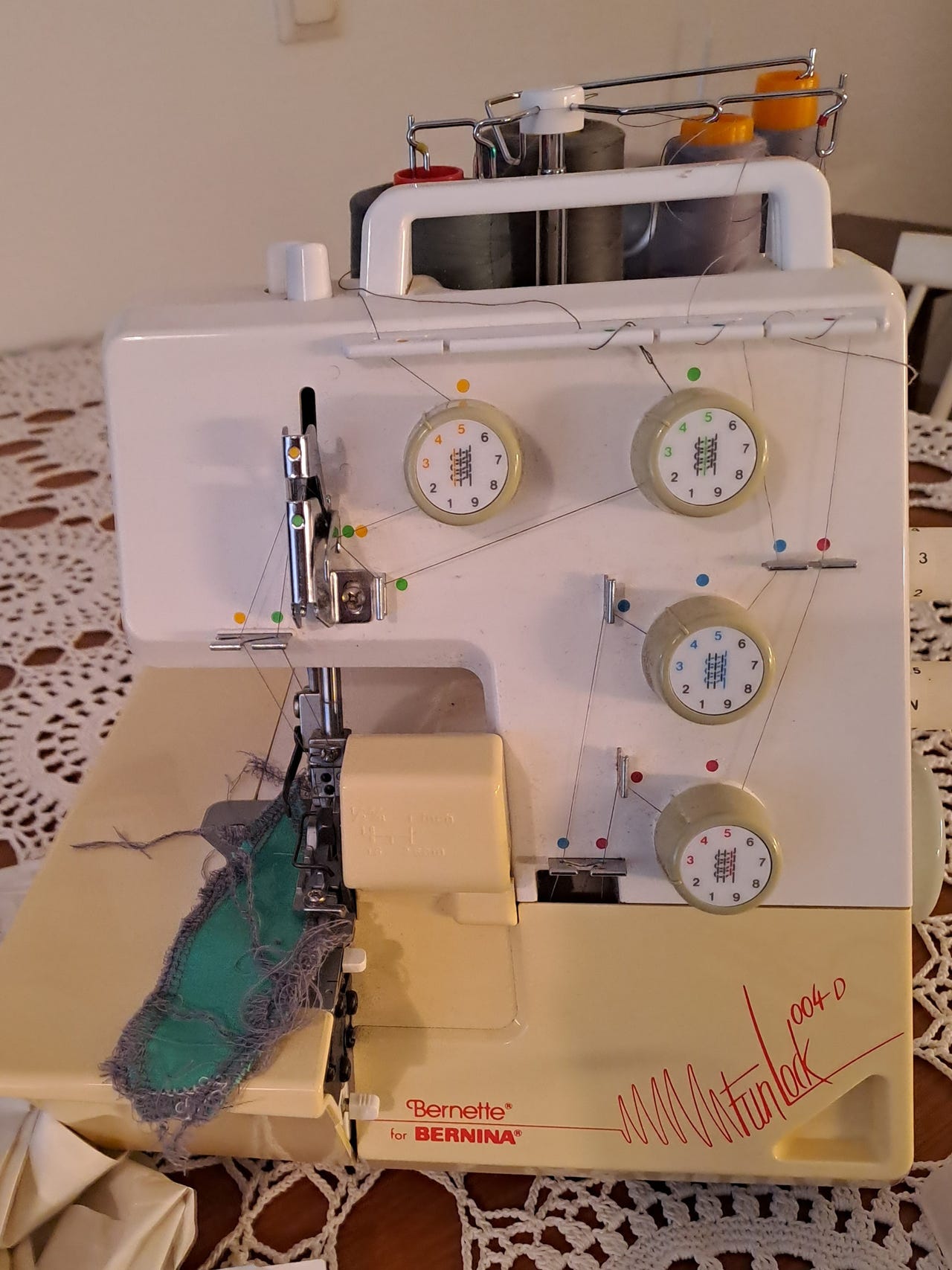 Saumuri Bernina Bernette Funlock 004D | Tori