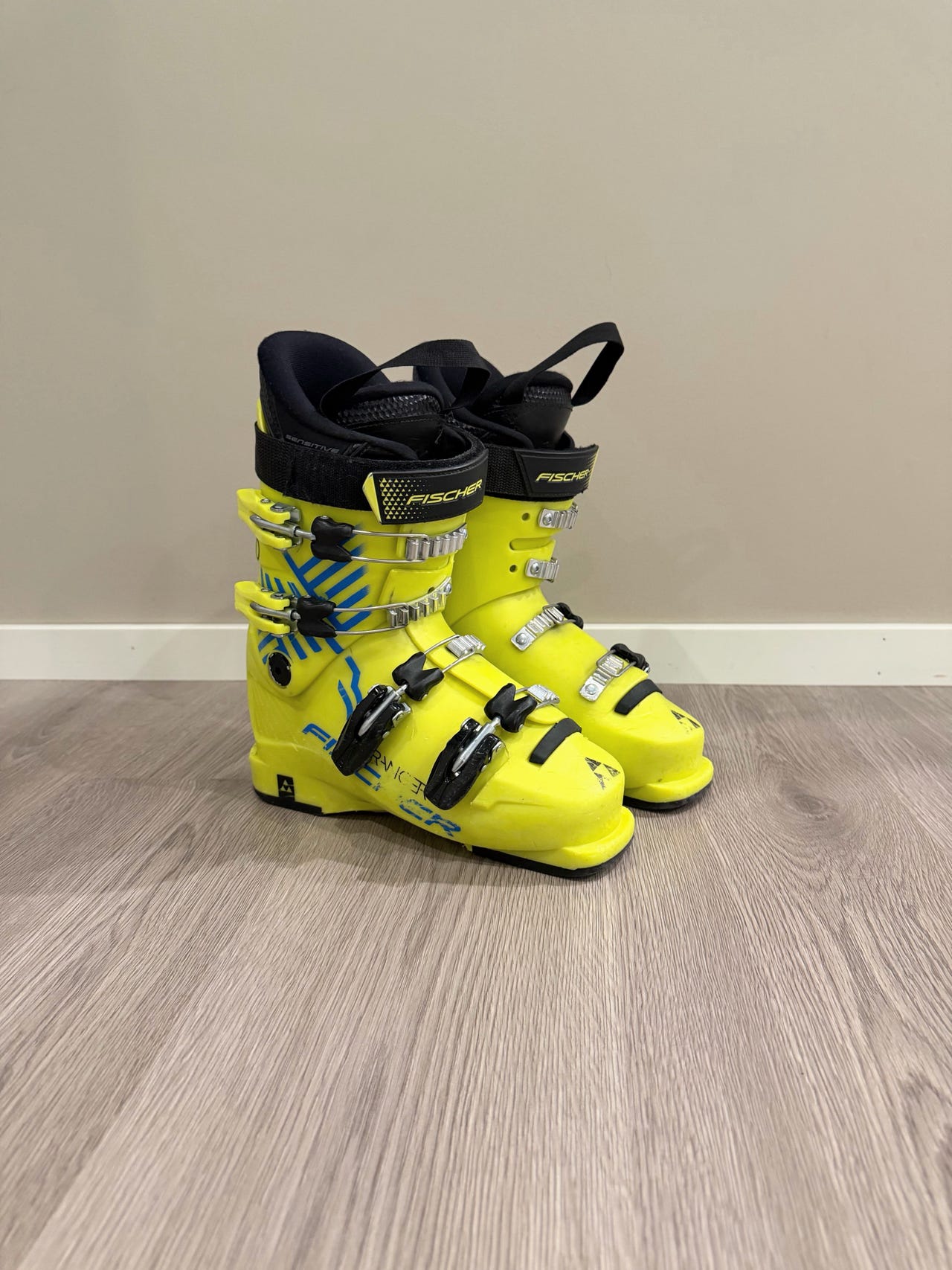 Fischer laskettelumonot | Tori