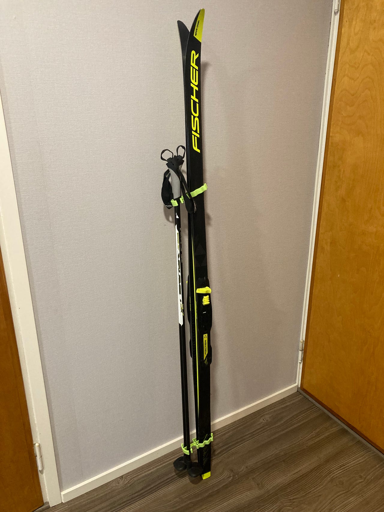 Fischer Sprint Crown 160cm lasten sukset ja sauvat | Tori