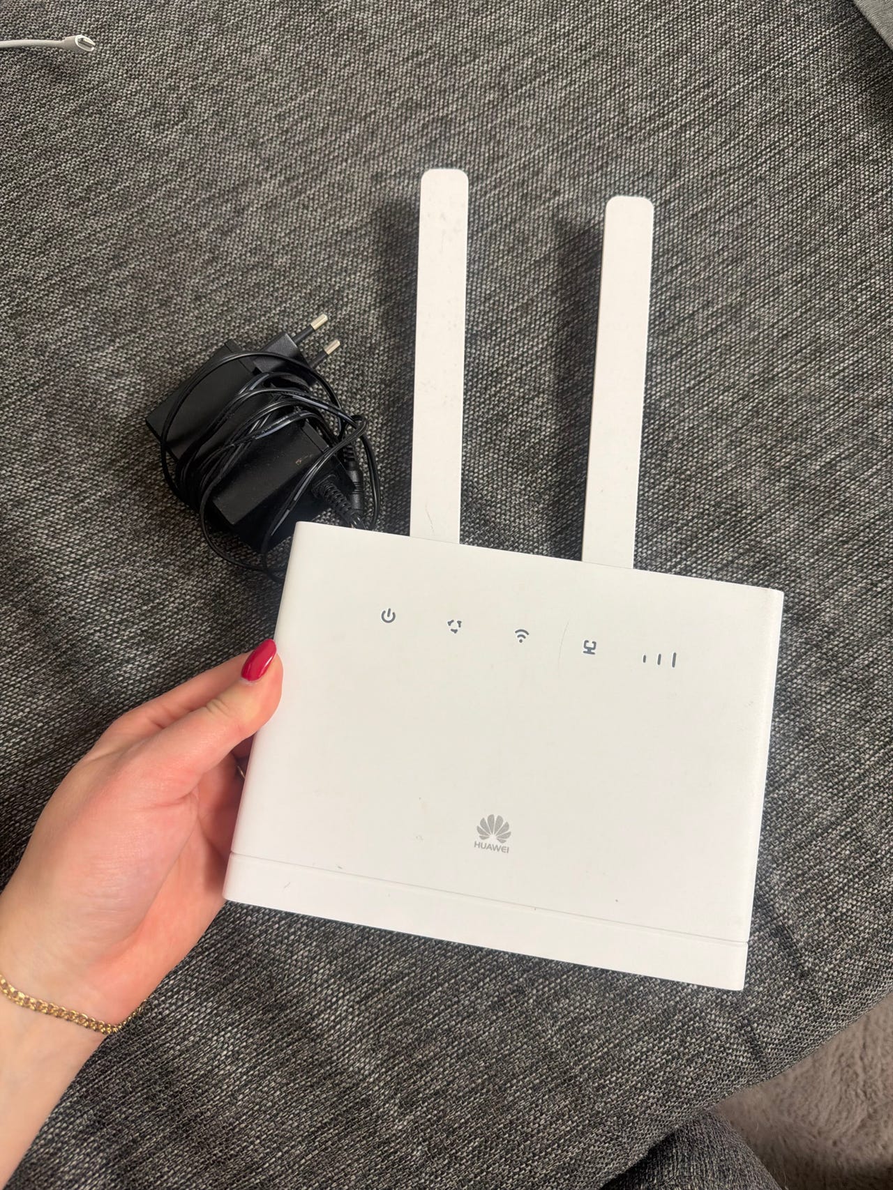 Huawei B315 4G LTE reititin / modeemi – toimii SIM-liittymällä | Tori