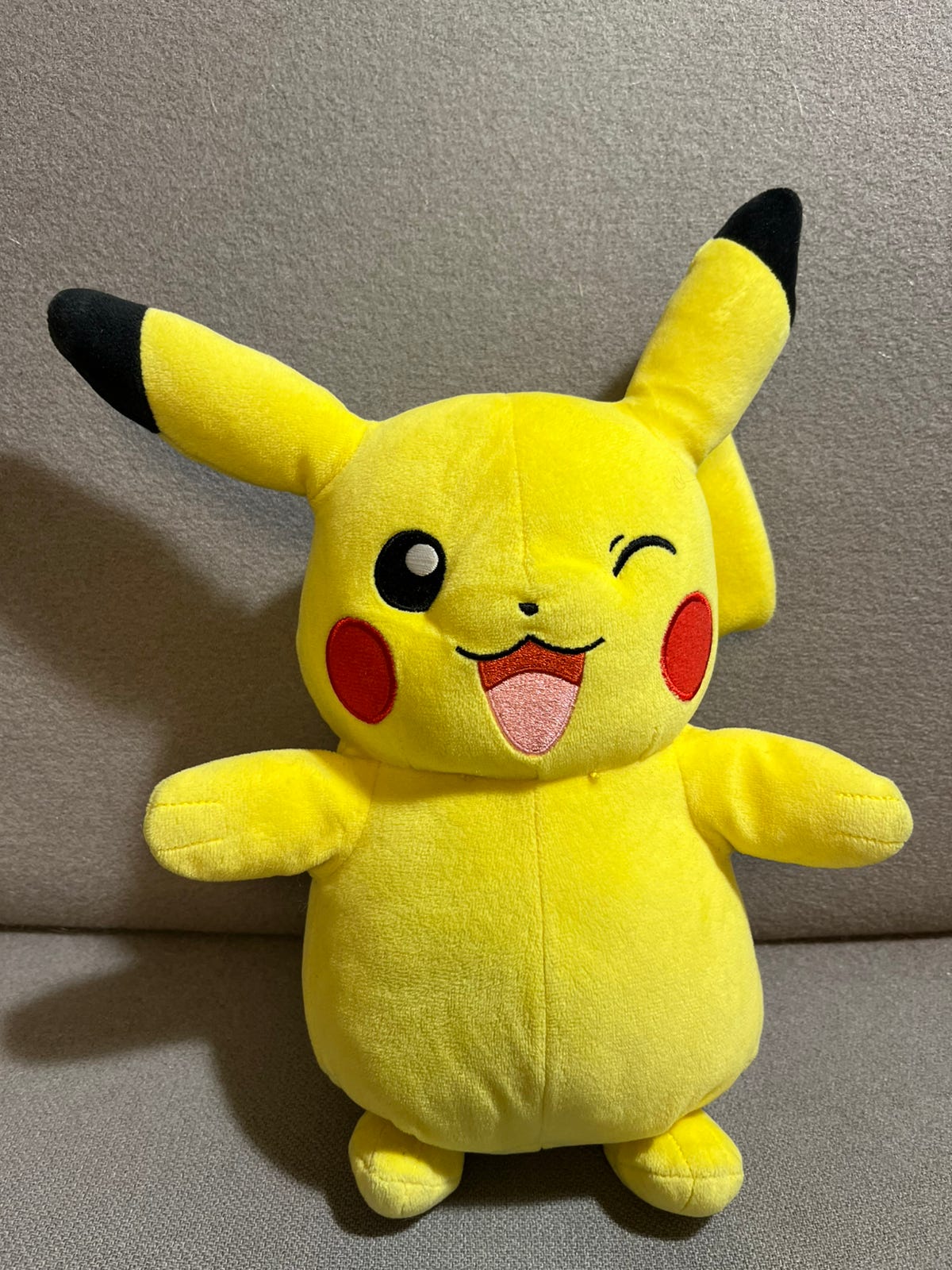 Pokémon pehmolelu Pikachu | Tori