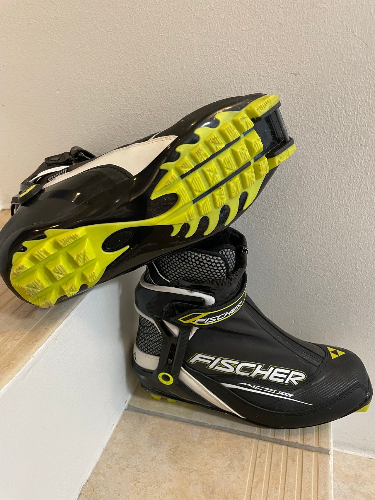 Fischer RC5 skate monot 42 | Tori