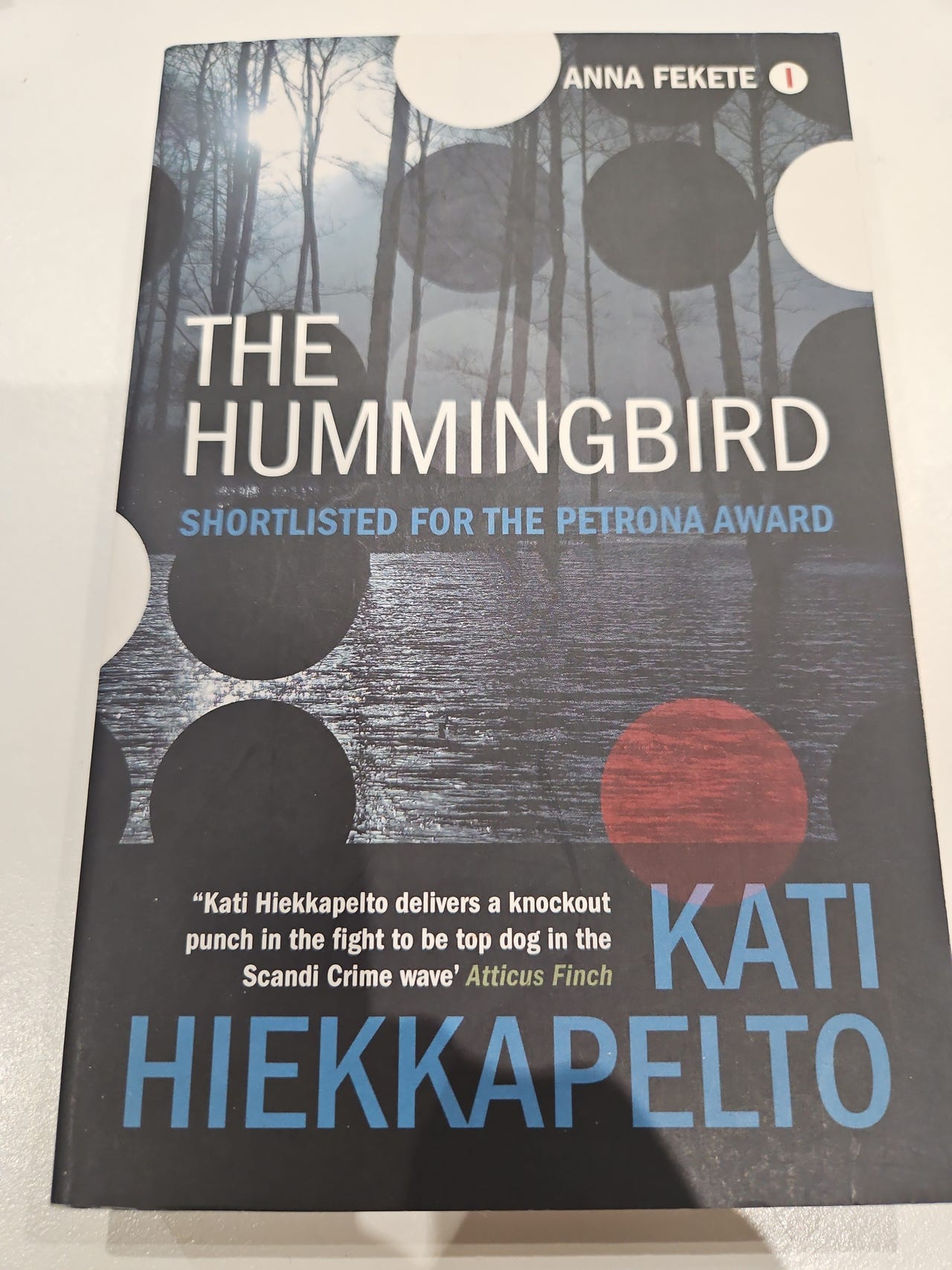 The Hummingbird, Kati Hiekkapelto | Tori
