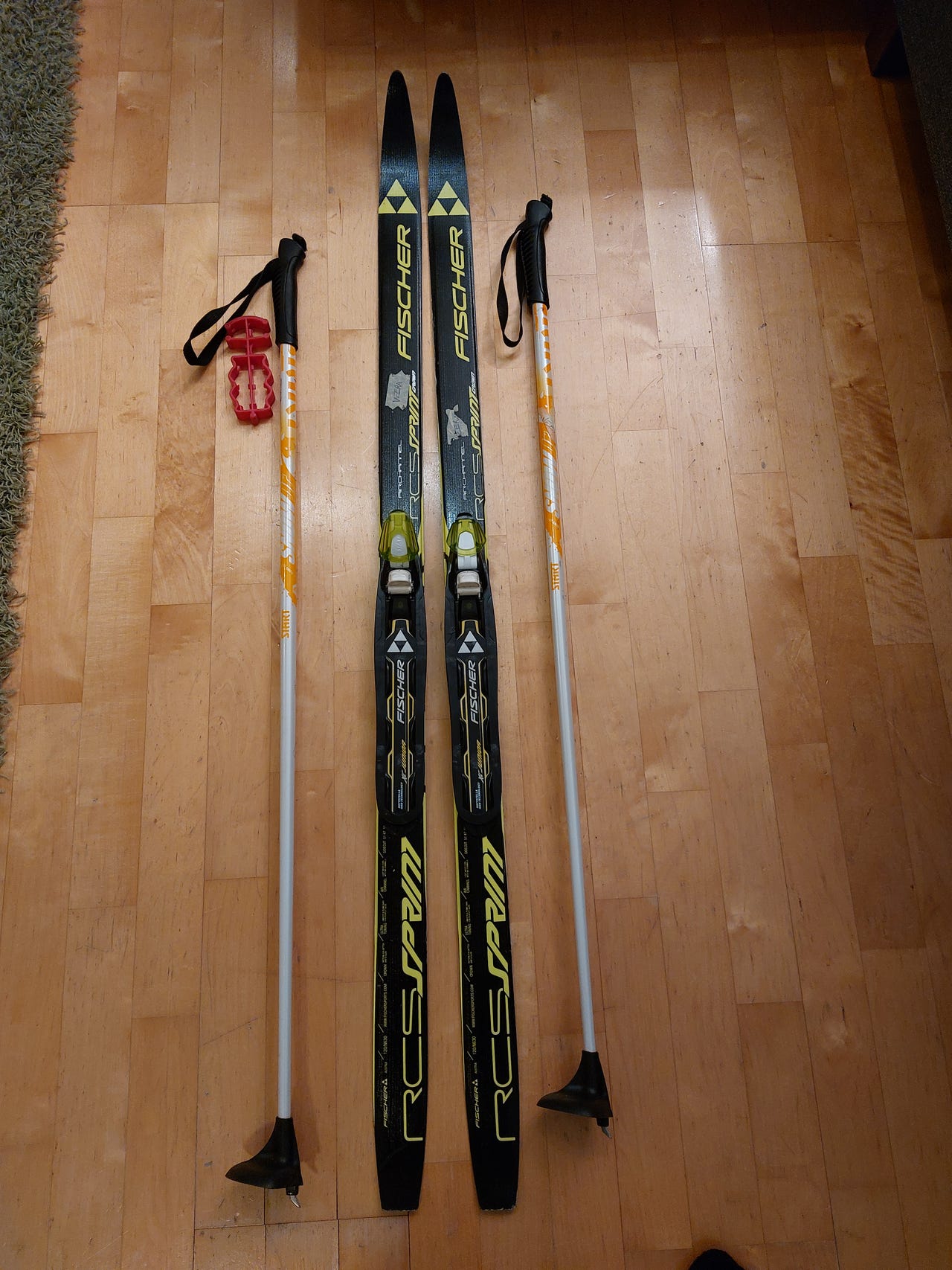 Fischer 120 cm pitopohjasukset ja sauvat | Tori