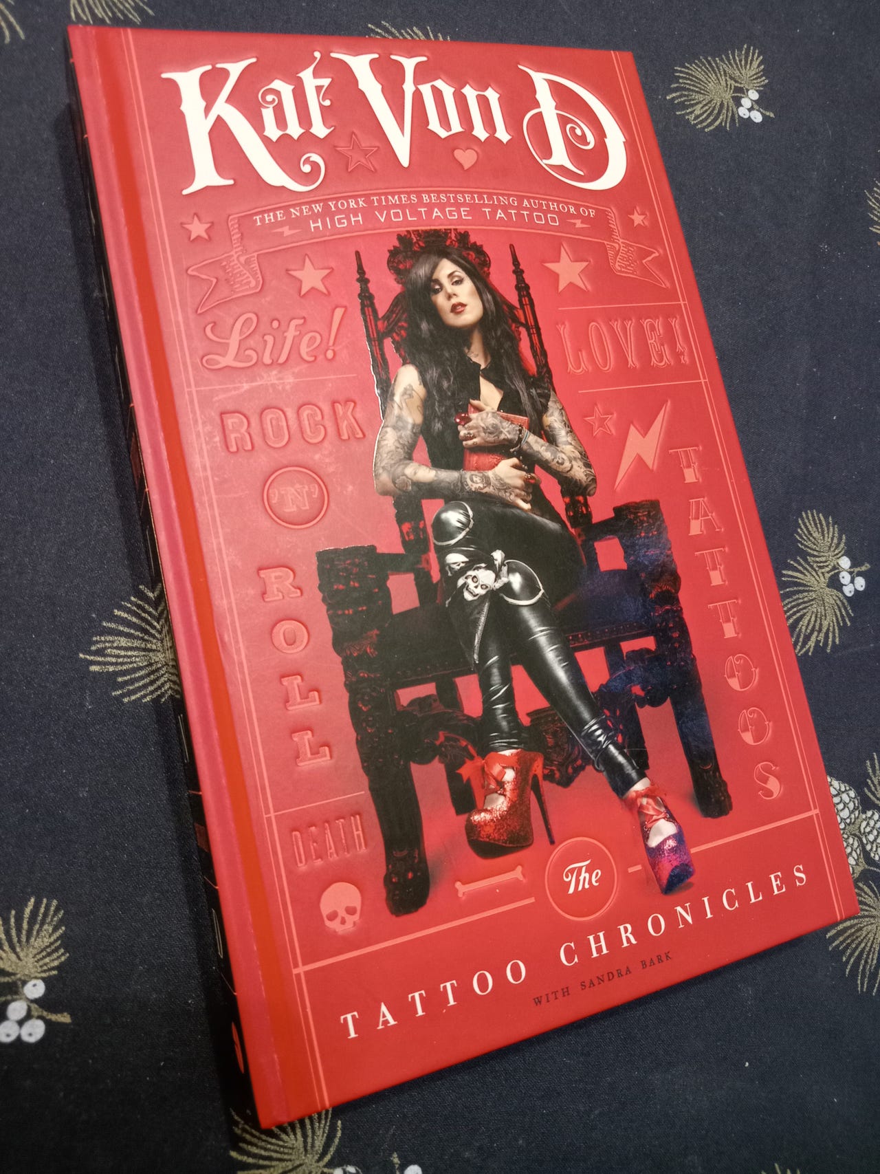 Kat Von D kirja | Tori