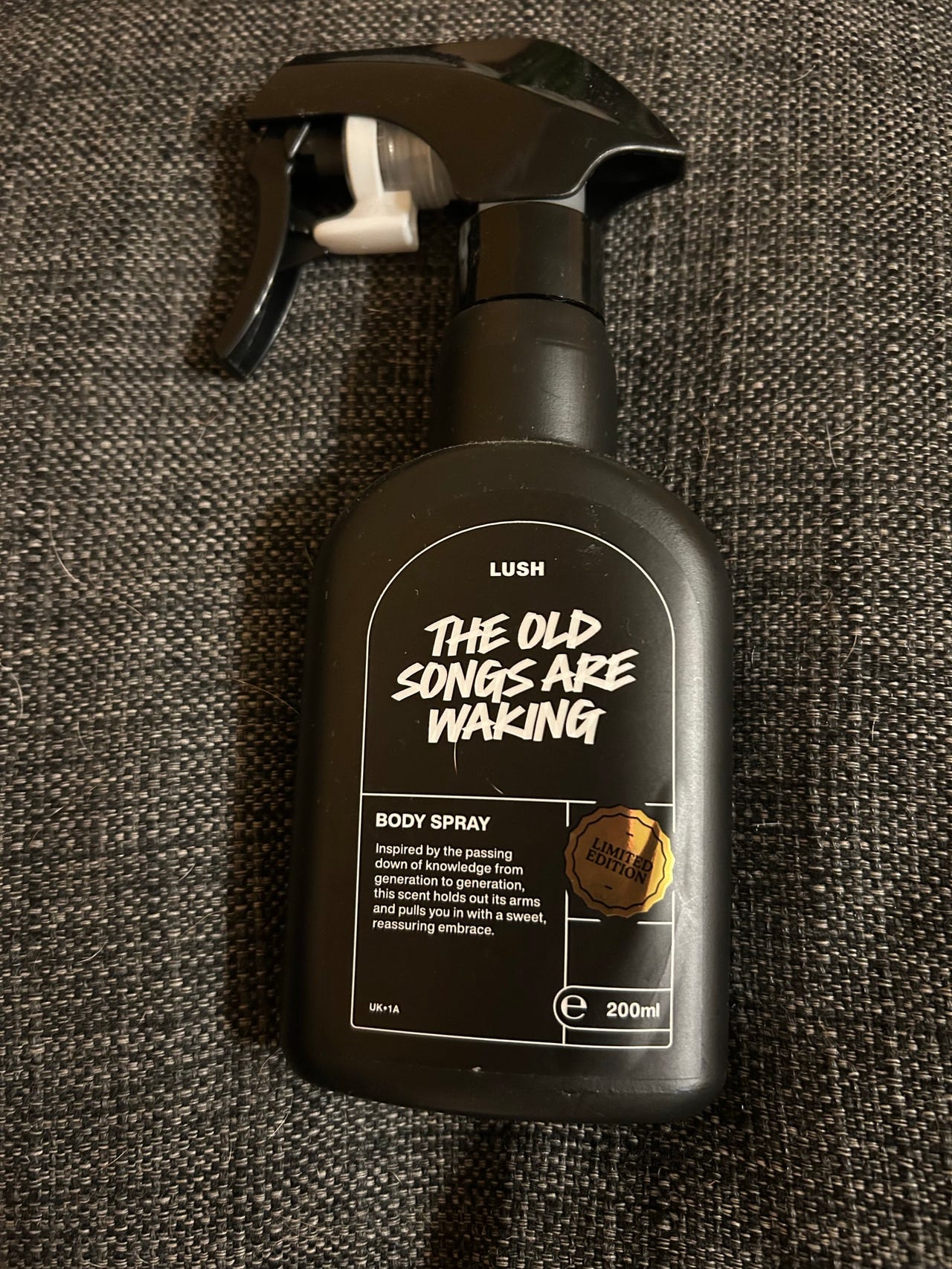 Lush The Old Songs Are Waking Body Spray | Tori