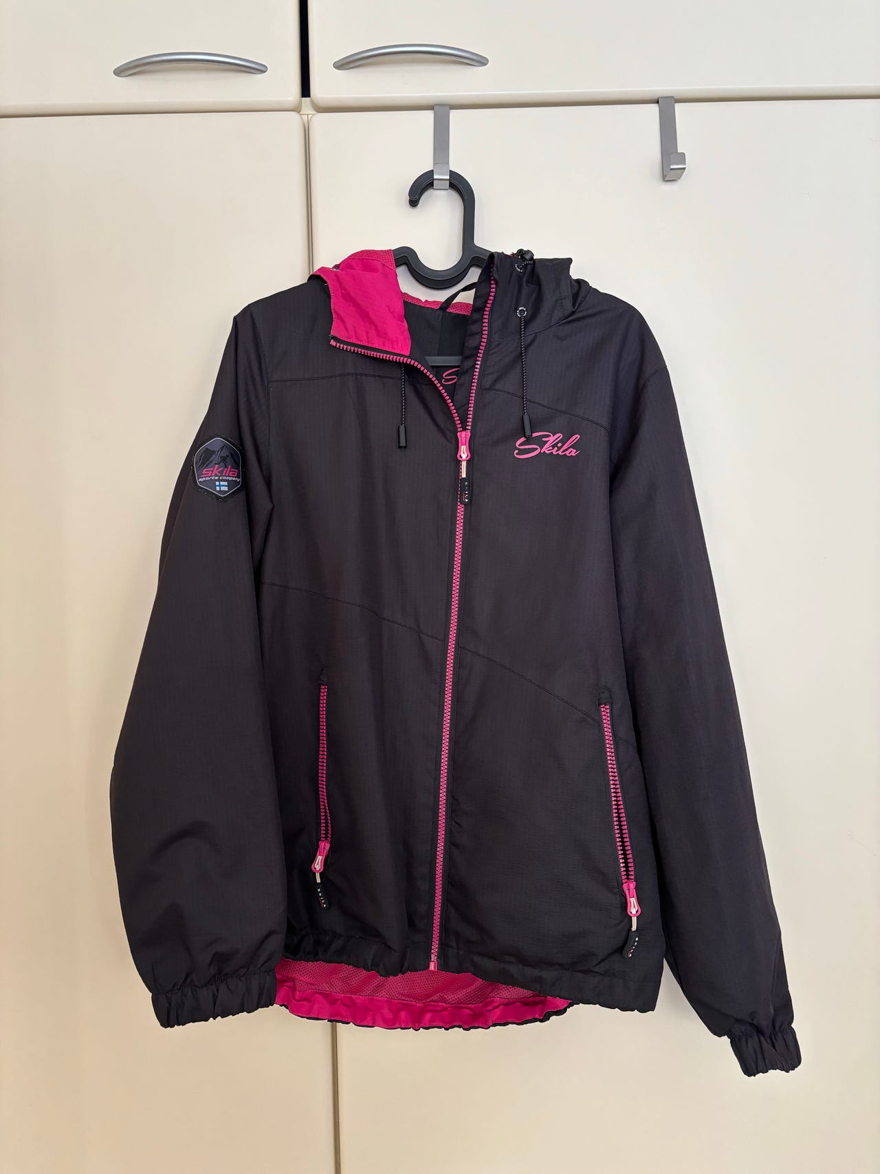 Skila (Luhta) M naisten ulkoilutakki | Tori