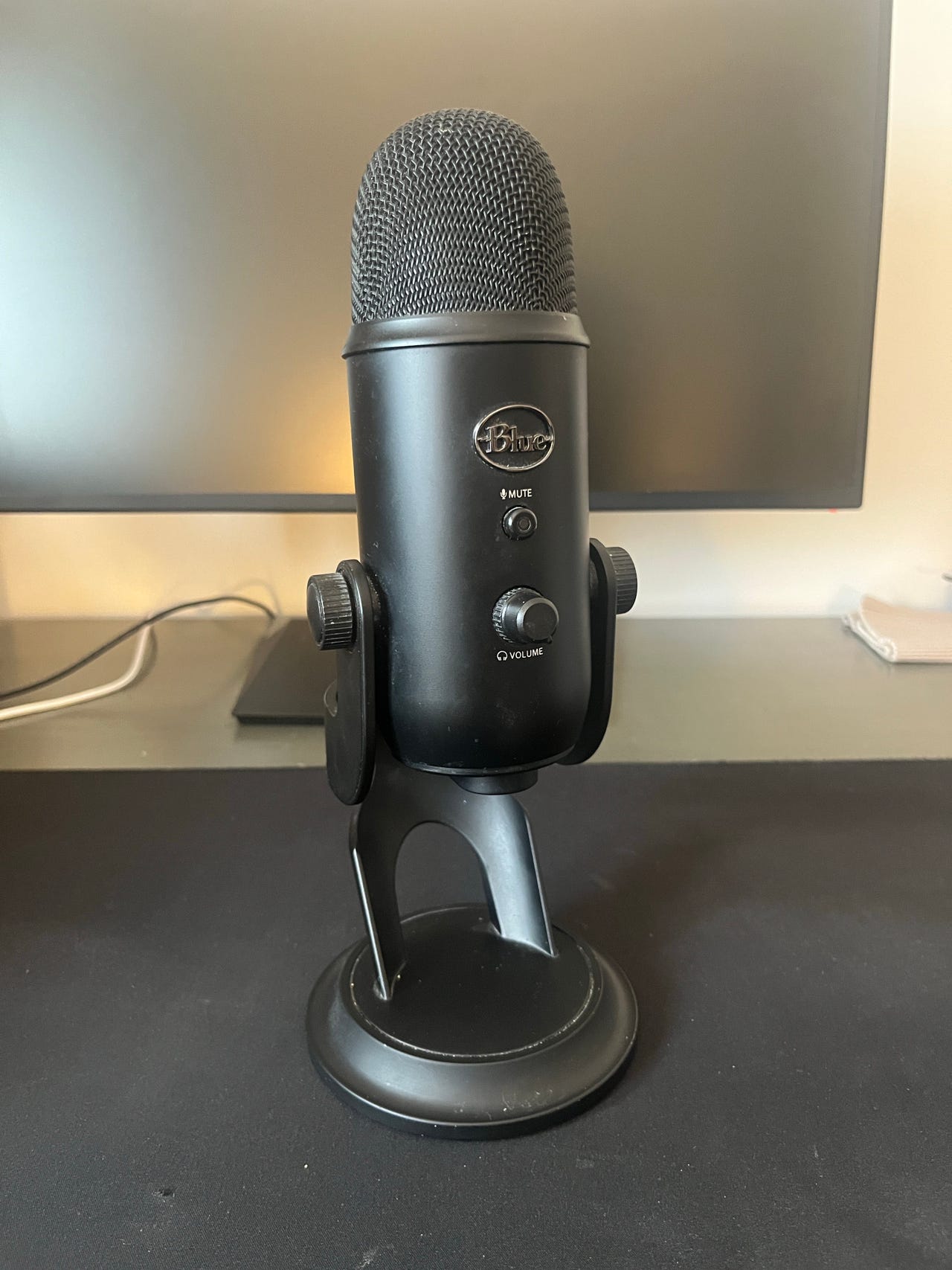 Blue Yeti Blackout | Tori