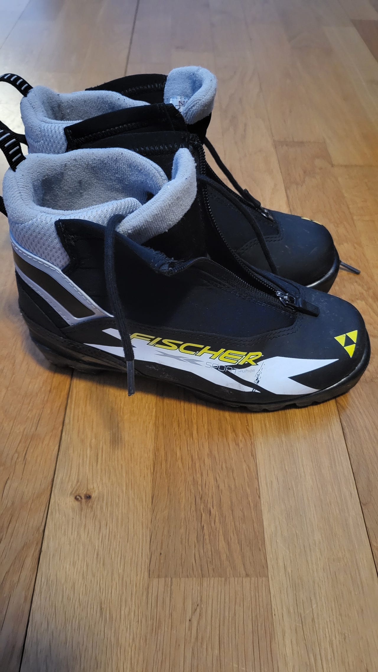 VARATTU. Fischer monot 36 NNN | Tori