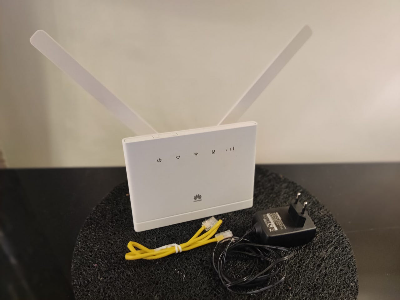 Huawei B315S-22 4G/LTE WiFi-reititin | Tori