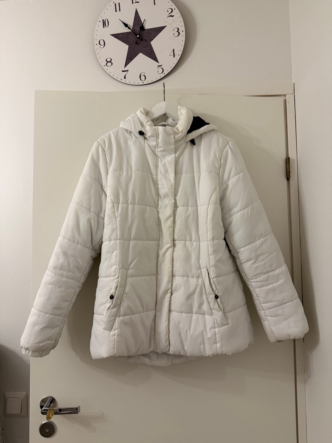 Valkoinen toppatakki | Tori