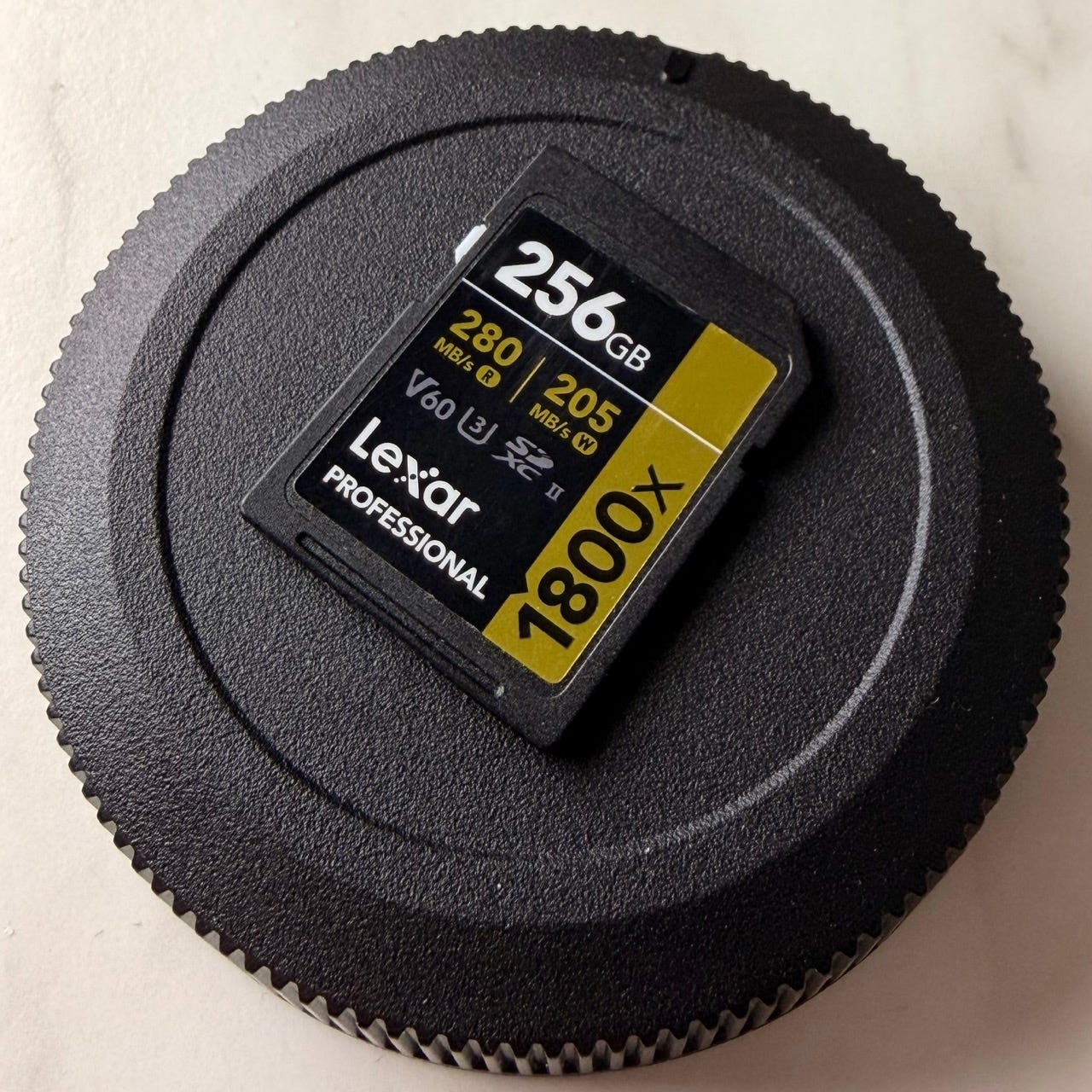 Lexar Pro 1800x SDXC U3 (V60) UHS-II R270/W180 256GB muistikortti | Tori