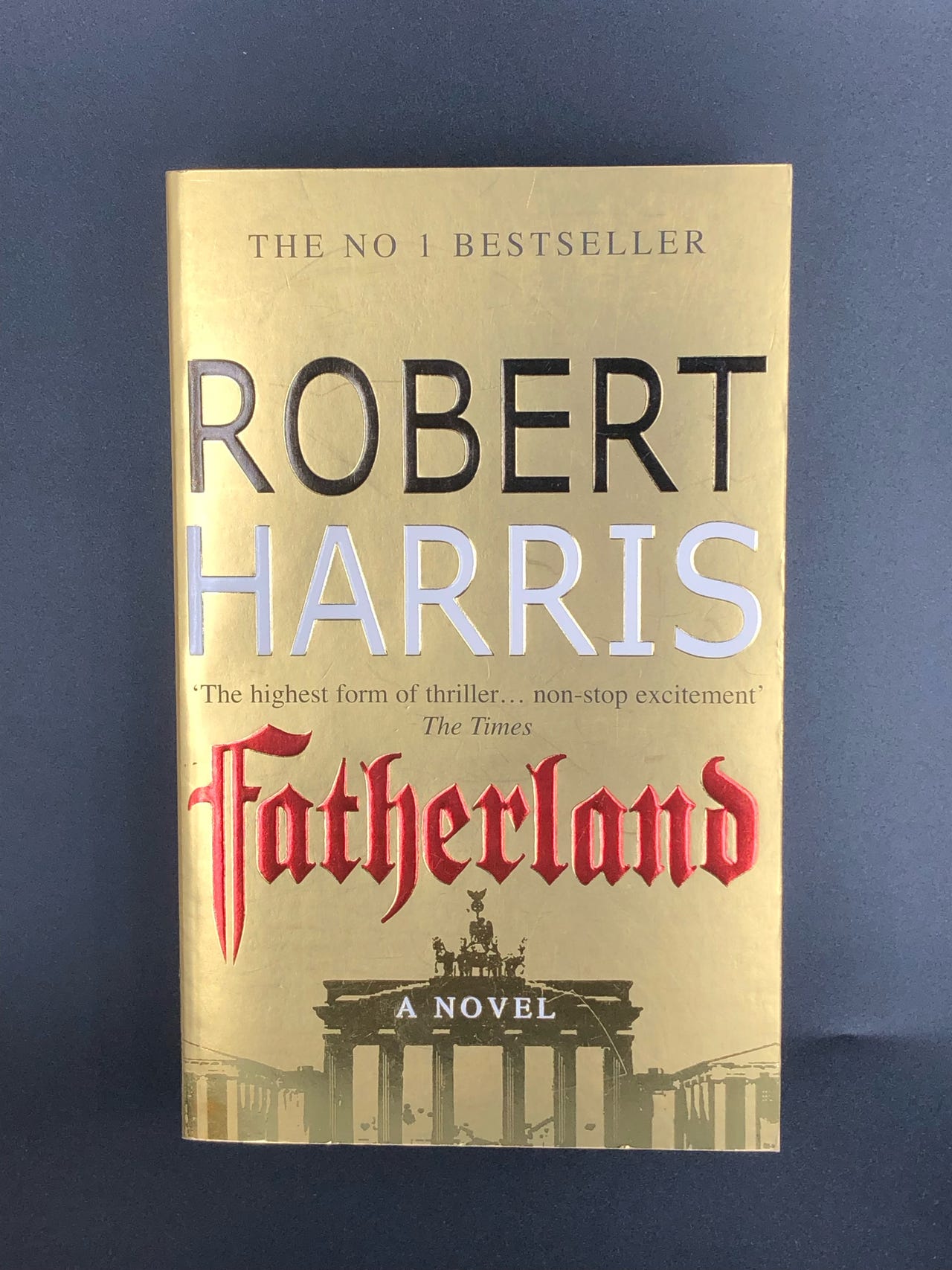 Fatherland by Robert Harris (Book in English) | Tori