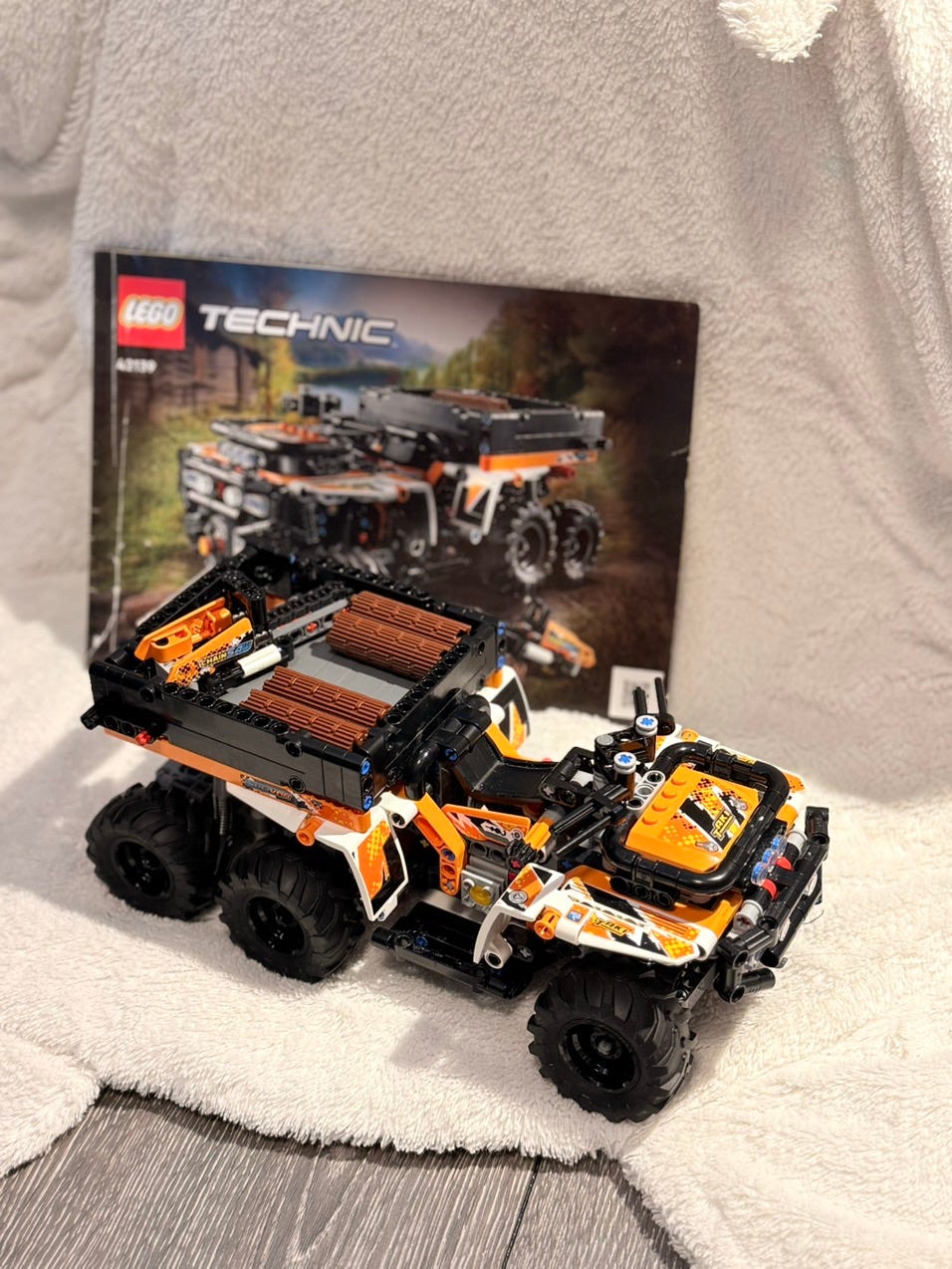 LEGO Technic 42139 - Maastoauto | Tori