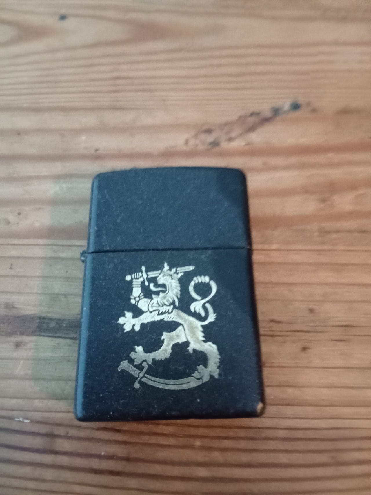 Leijona zippo | Tori
