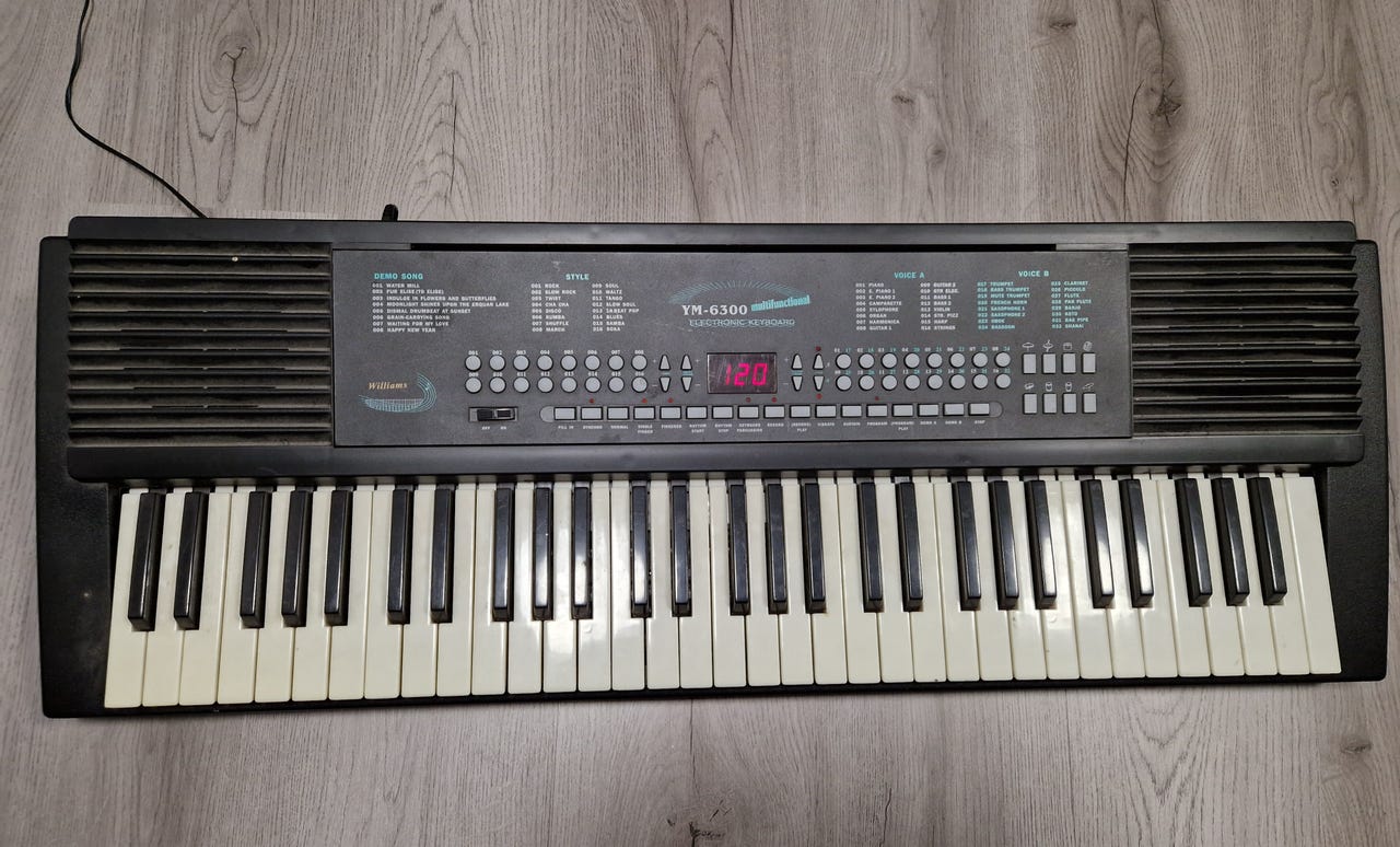 Williams YM-6300 kosketinsoitin | Tori