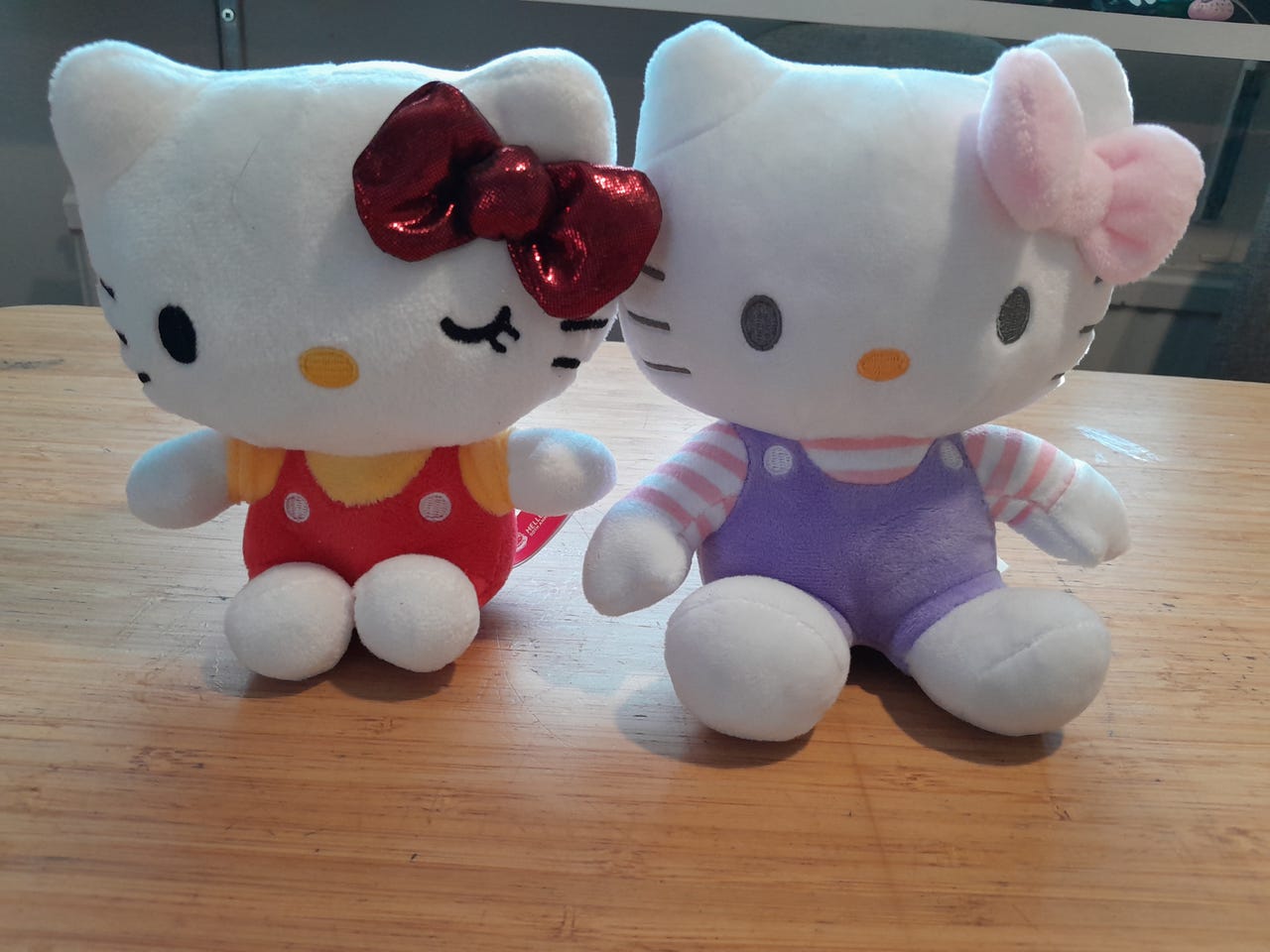 Hello kitty pehmot | Tori