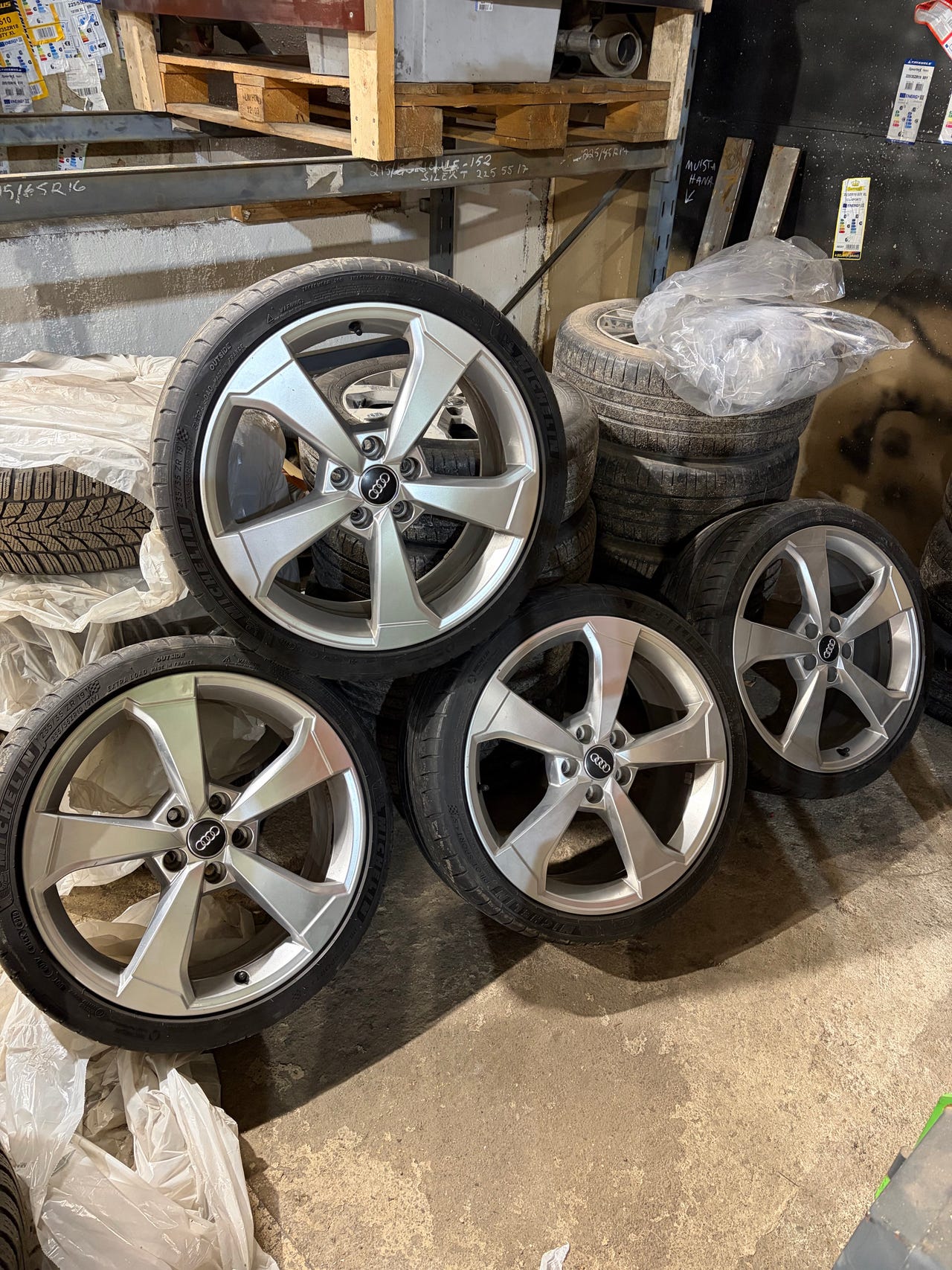 Audi RS3 8V OEM Rotor vanteet | Tori