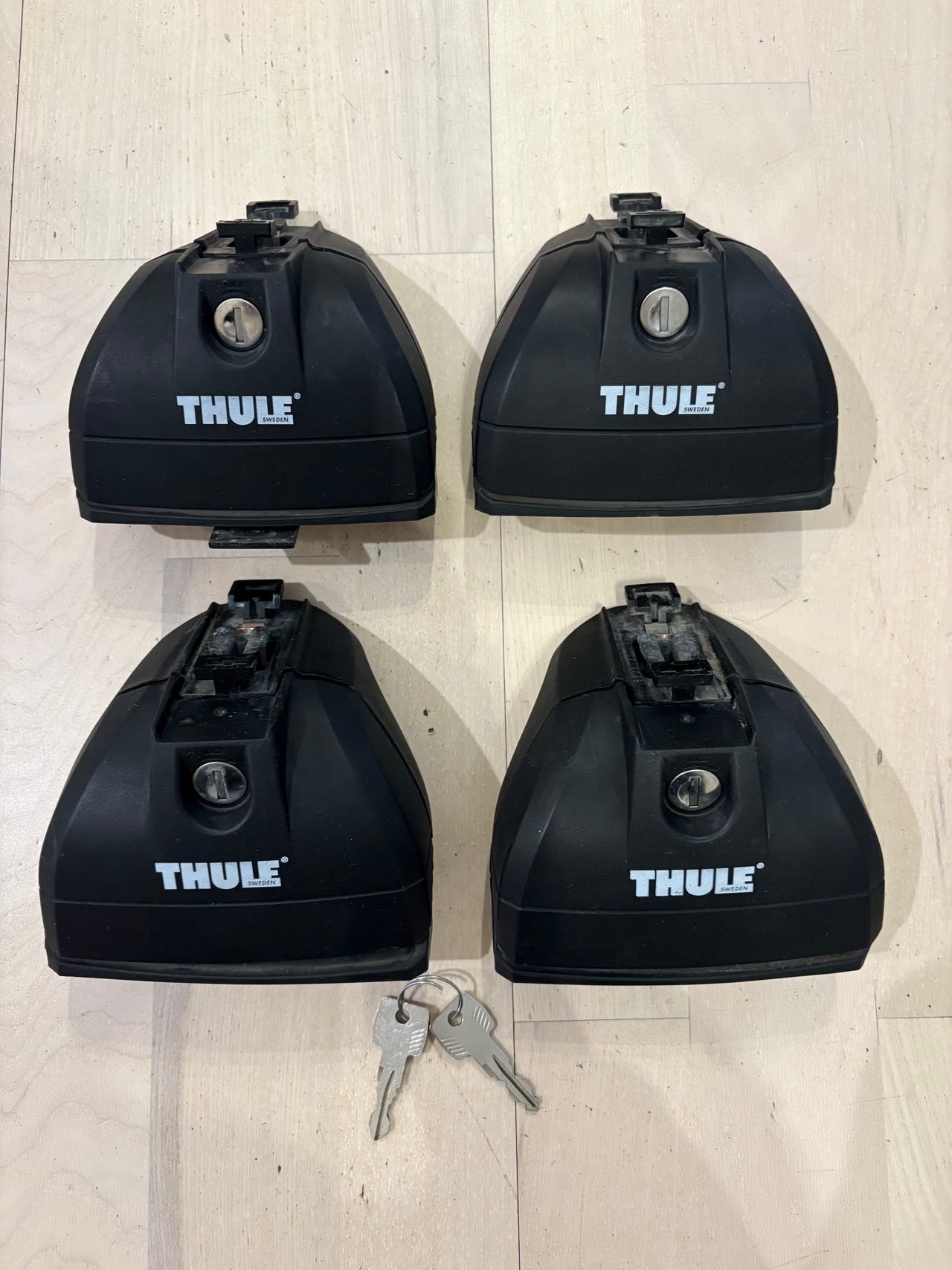 Thule Rapid System 753 jalkasarja+KIT 3036 | Tori