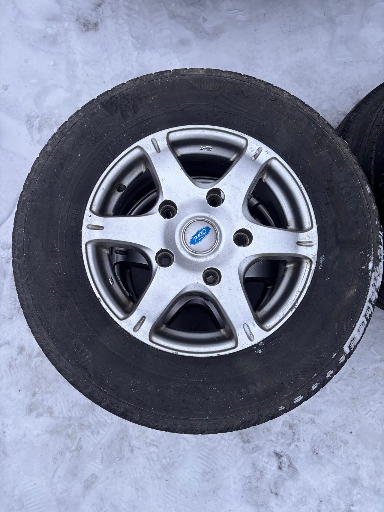 Ford Transit hienot erikoisvanteet kesärenkailla | Tori