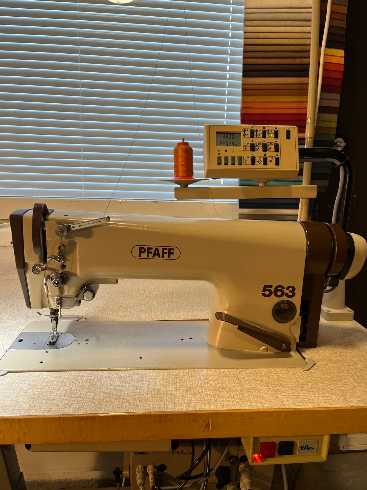 Teollisuusompelukone PFAFF 563, 230v ( Made in Cermany) | Tori