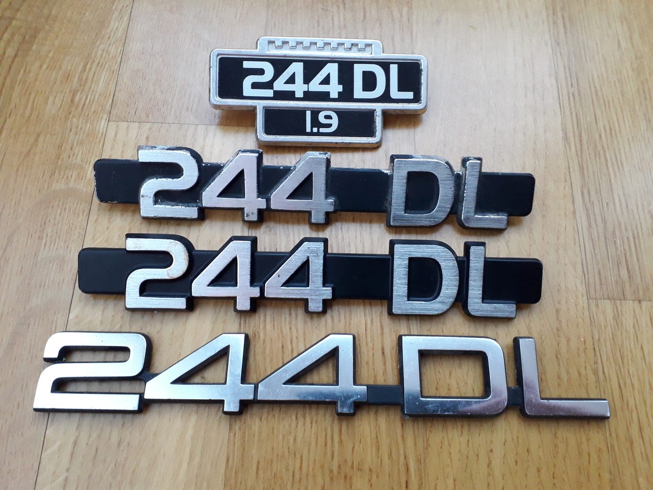 Volvo 244 DL merkit | Tori