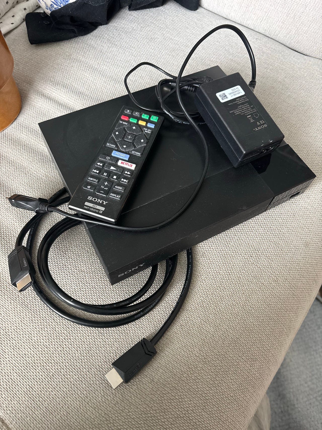 Sony dvd/bluray-soitin kaukosäätimellä | Tori