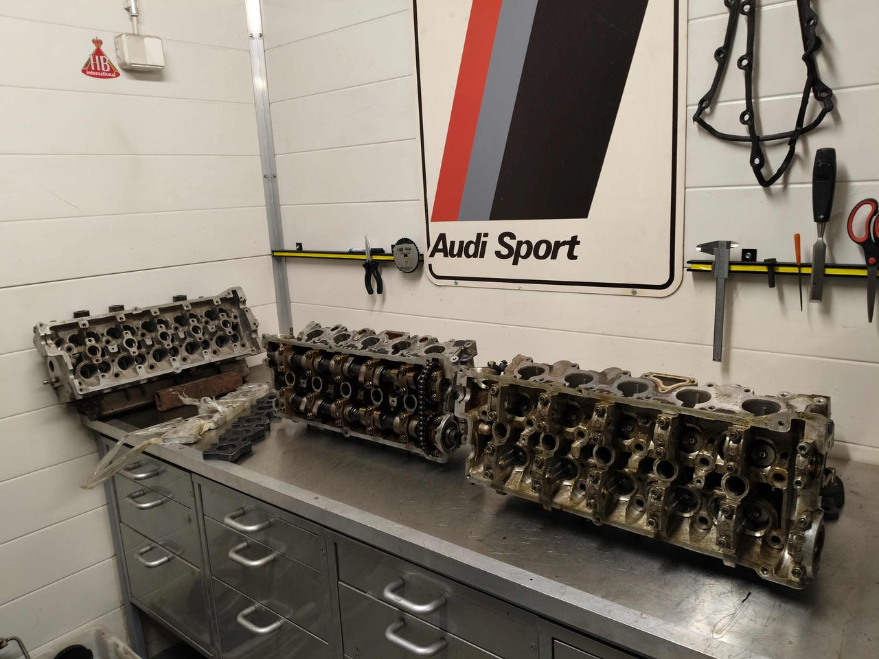 Ehjät, huippukuntoiset Audi AAN ja 7A kannet | Tori