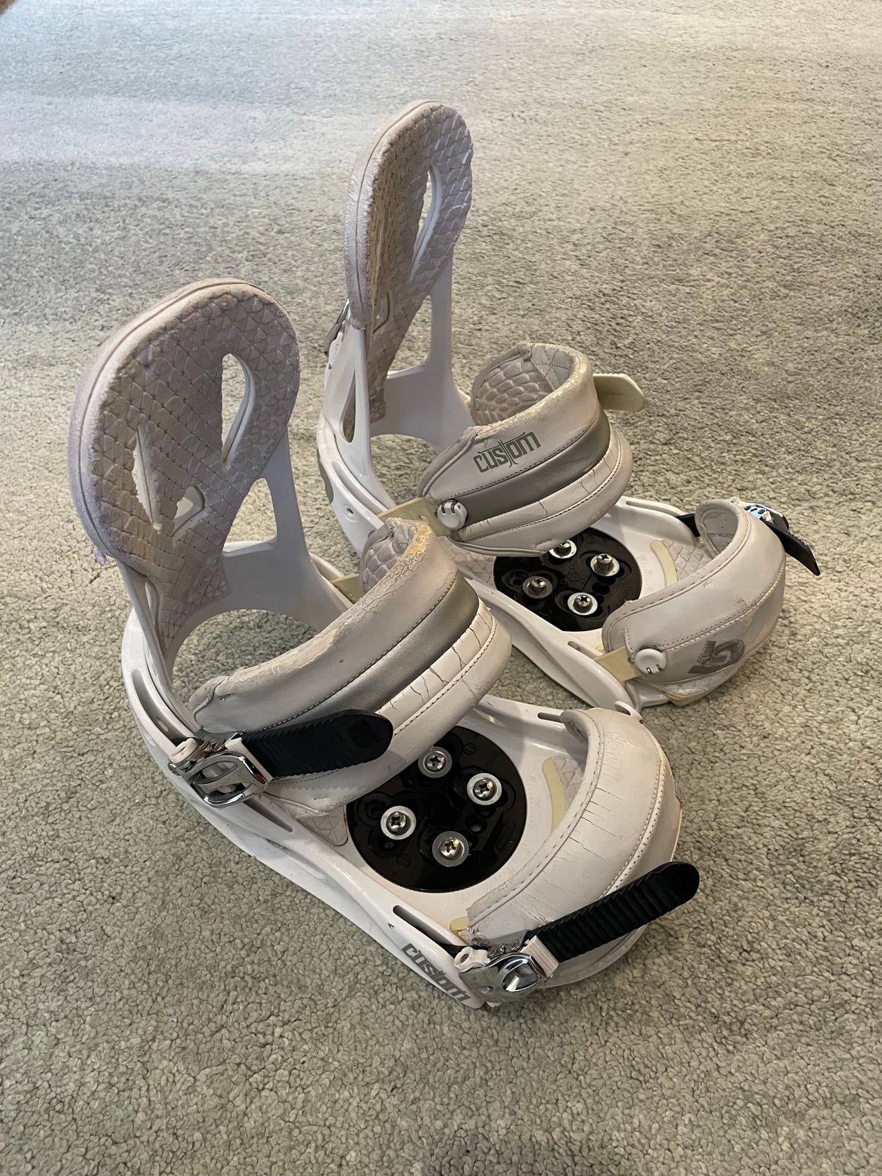 Burton Custom L siteet + halutessaan kaupan päälle K2 Afterblack ...